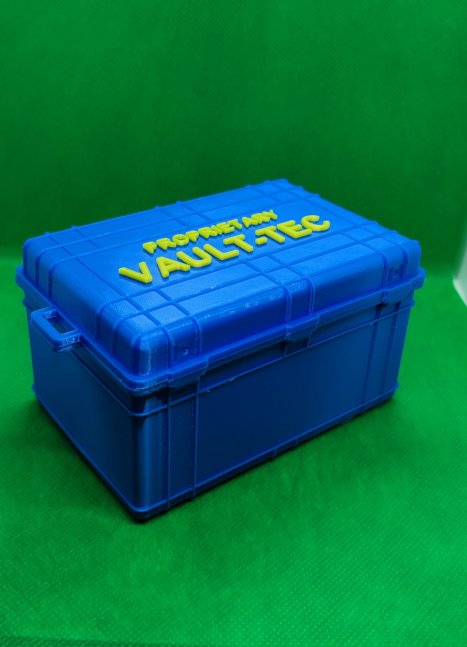 VAULT TEC CASE by MakerDavid3d | Download free STL model | Printables.com