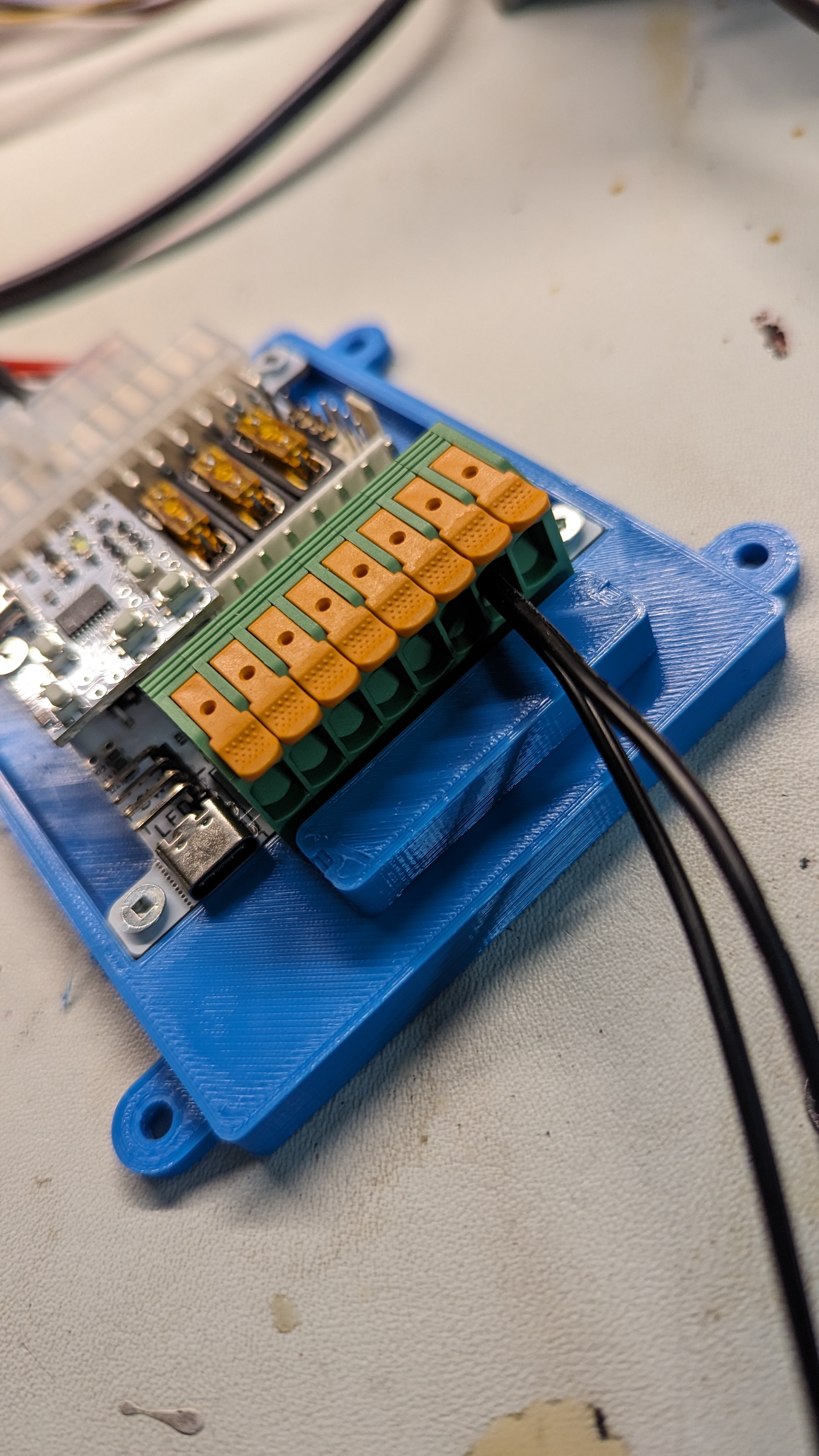 Circuit board mount for the ATX4VC by kjoh | Download free STL model ...