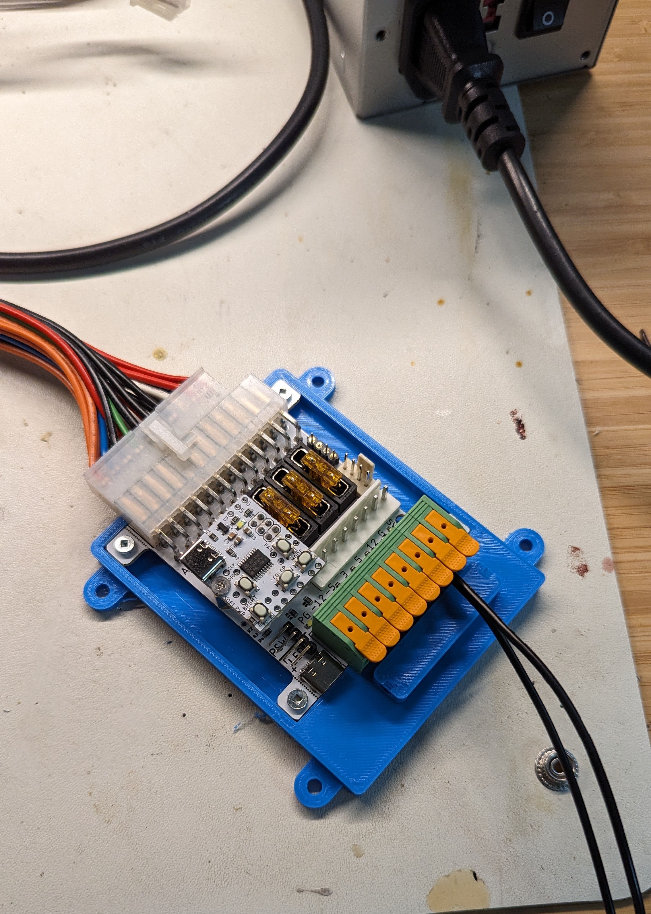 Circuit board mount for the ATX4VC by kjoh | Download free STL model ...