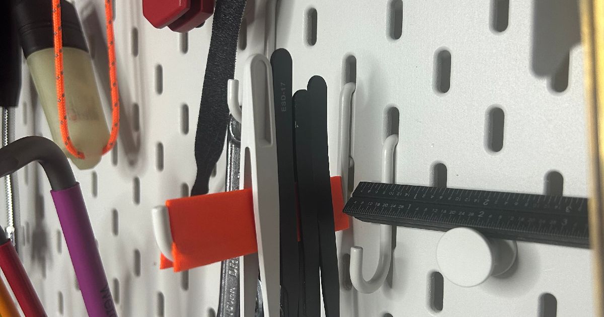 Skadis Tweezer Rack for Long Hook by moofie | Download free STL model ...