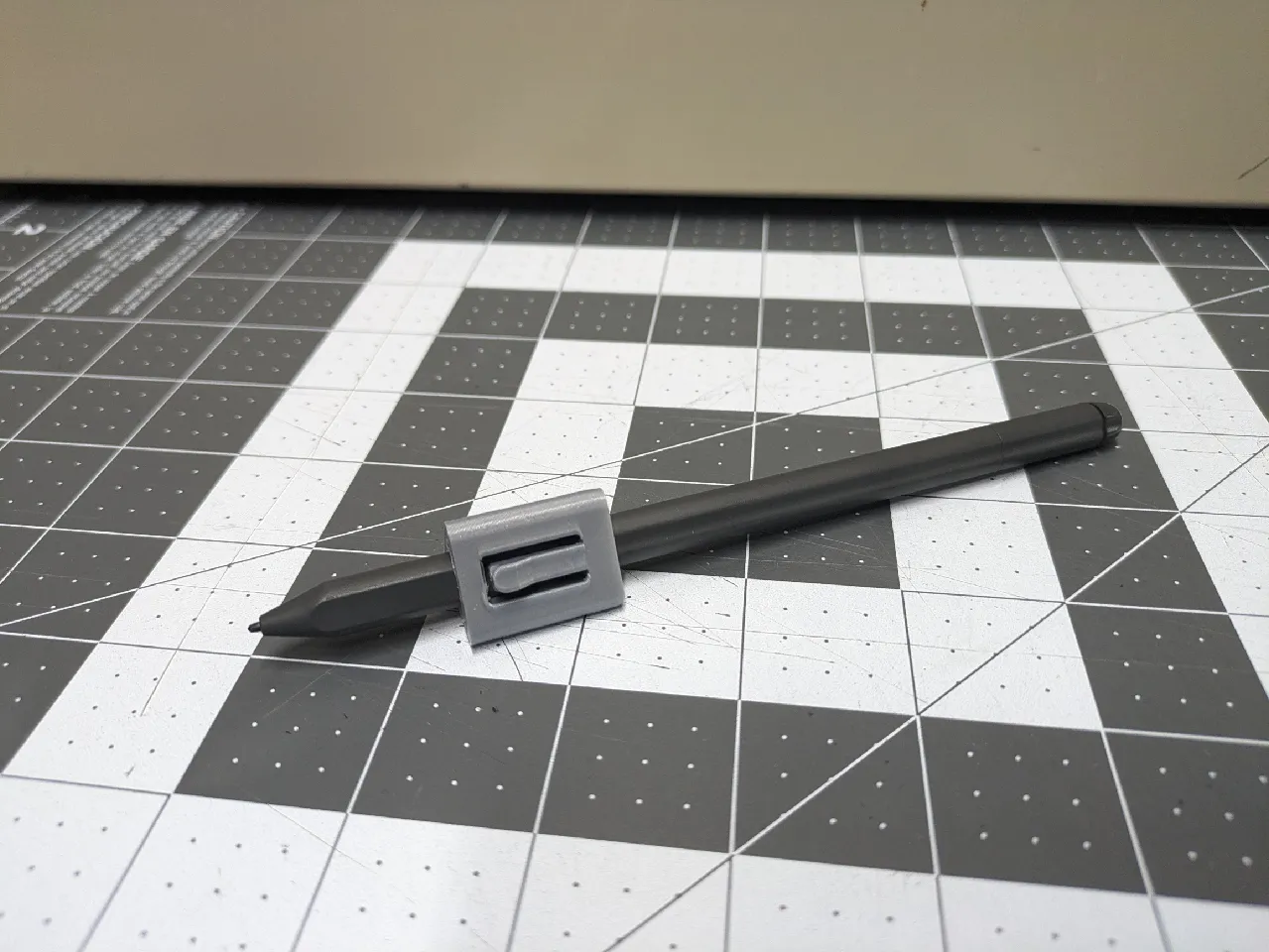 Kindle Scribe Premium Pen Grip by Tighe Lory | Download free STL model ...
