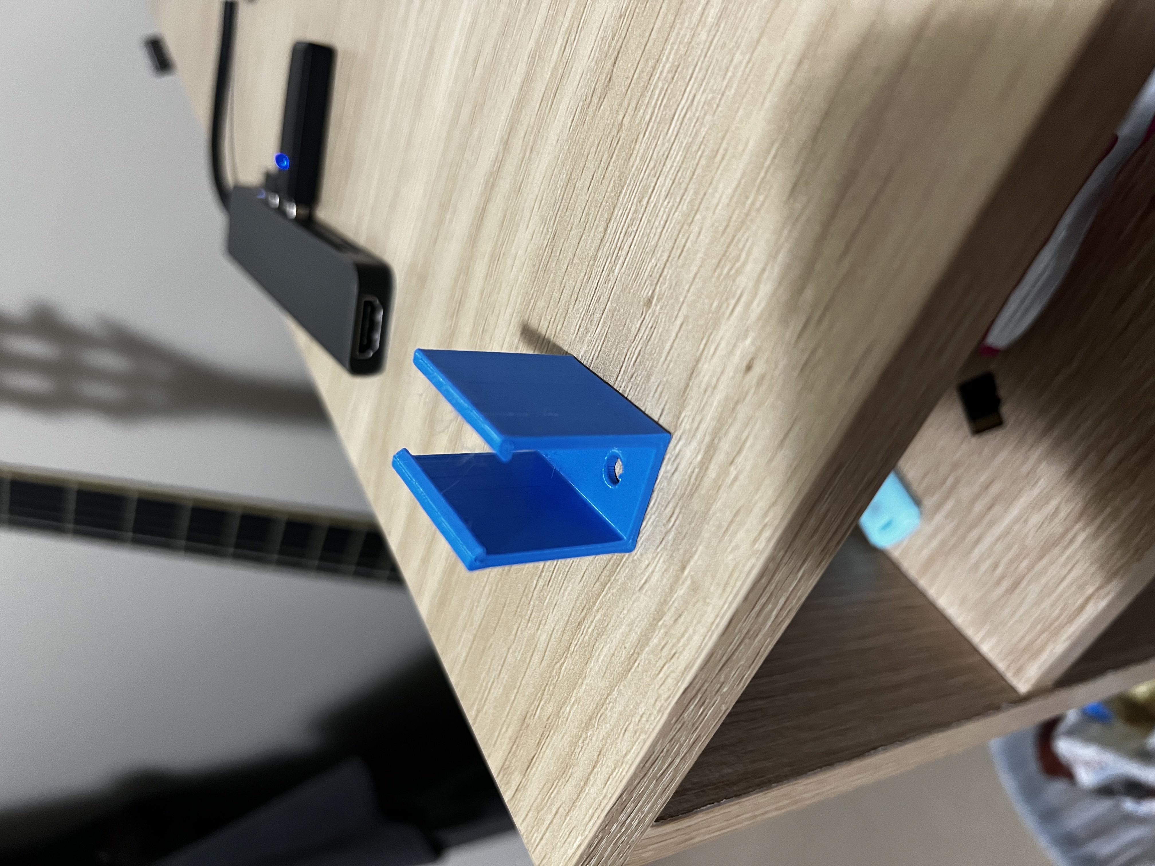 9v Battery Clip with Holes by Koby Atkinson | Download free STL model ...