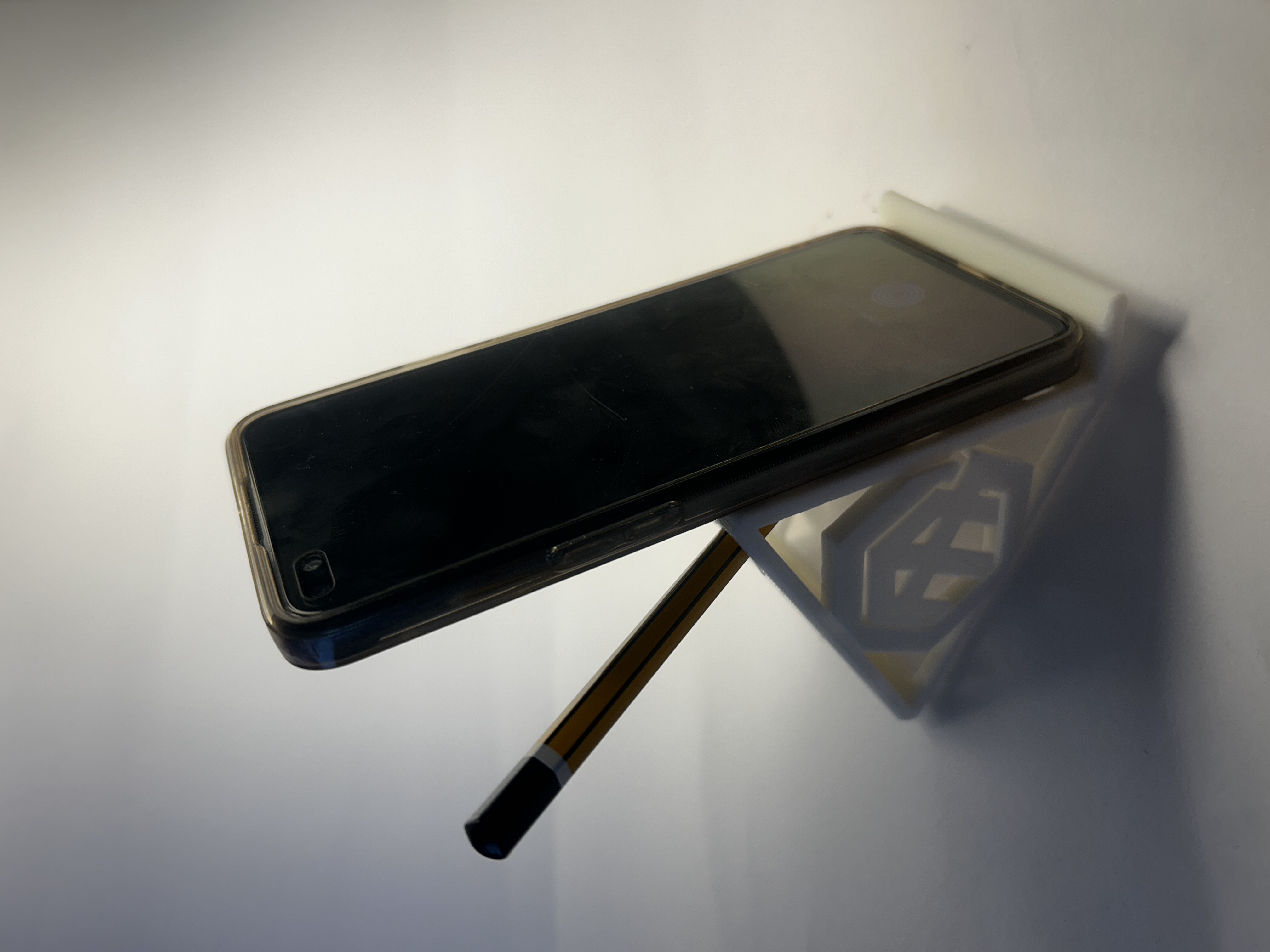 Phone Stand and pen holder with honeycomb structure by GEMA Srls ...