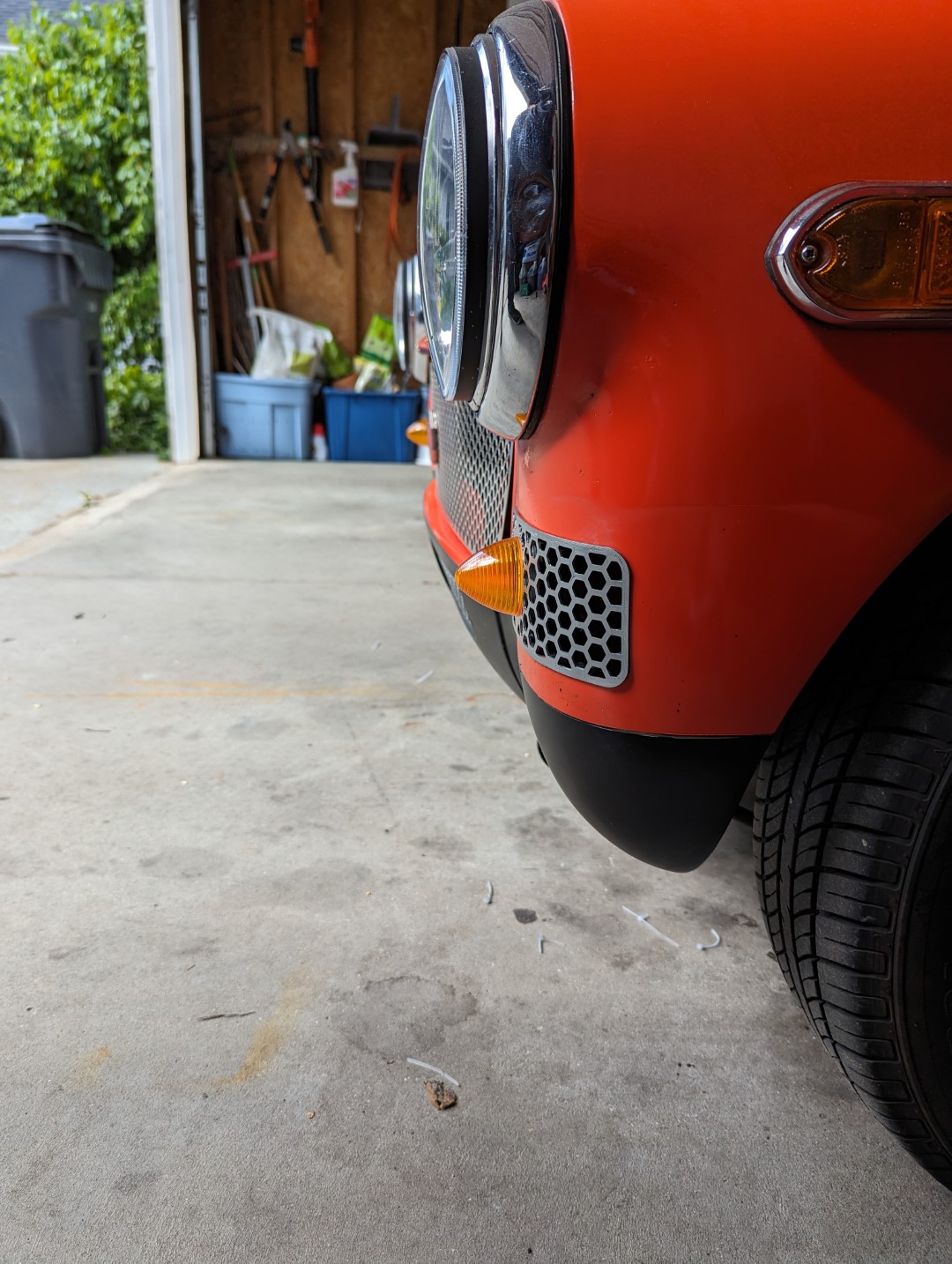 MG Midget 1500 - Front Turn Signal Cutout Fillers For 2" Beehive Lights ...