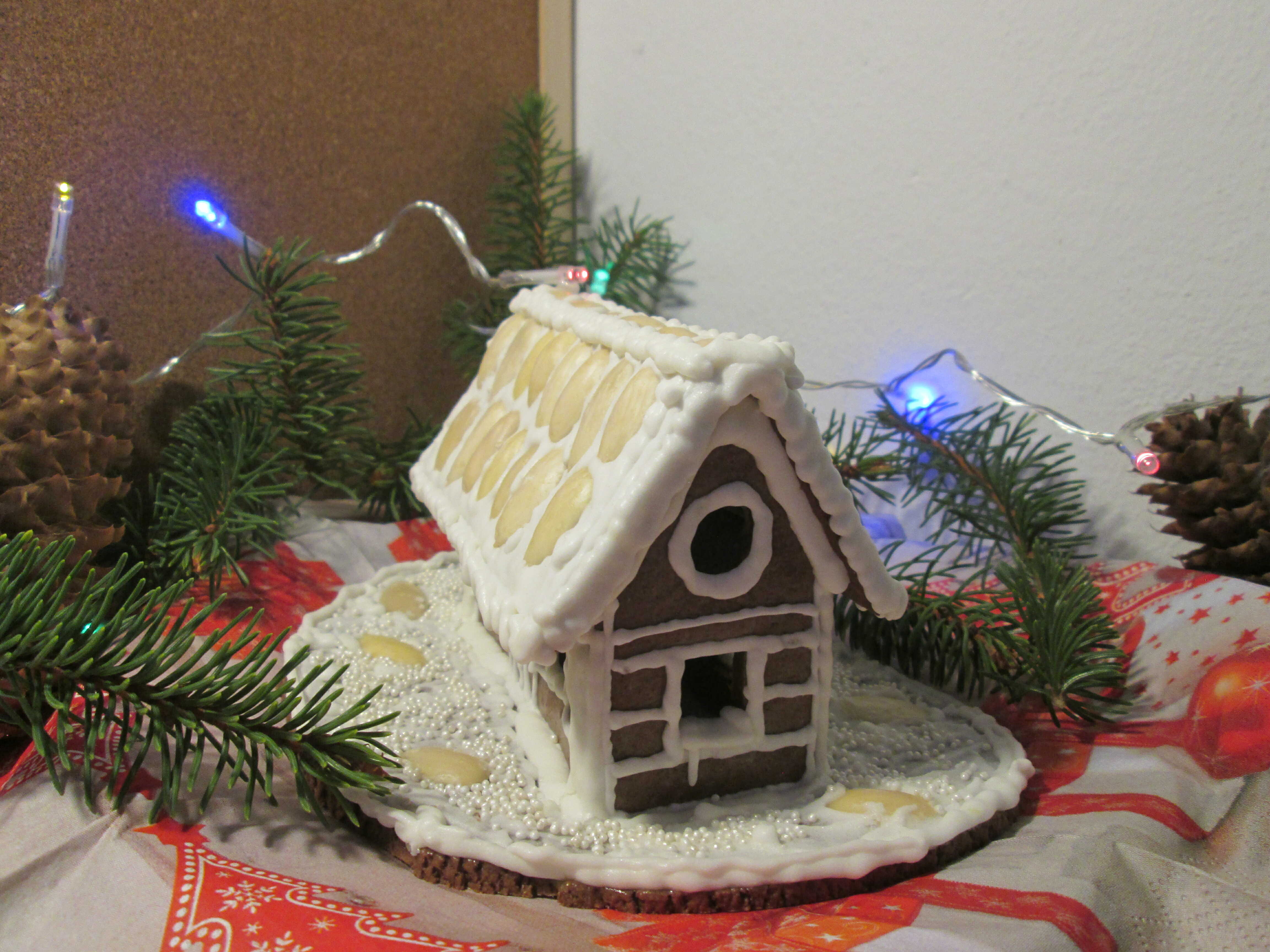 Gingerbread house cutter by MrHanjak | Download free STL model ...