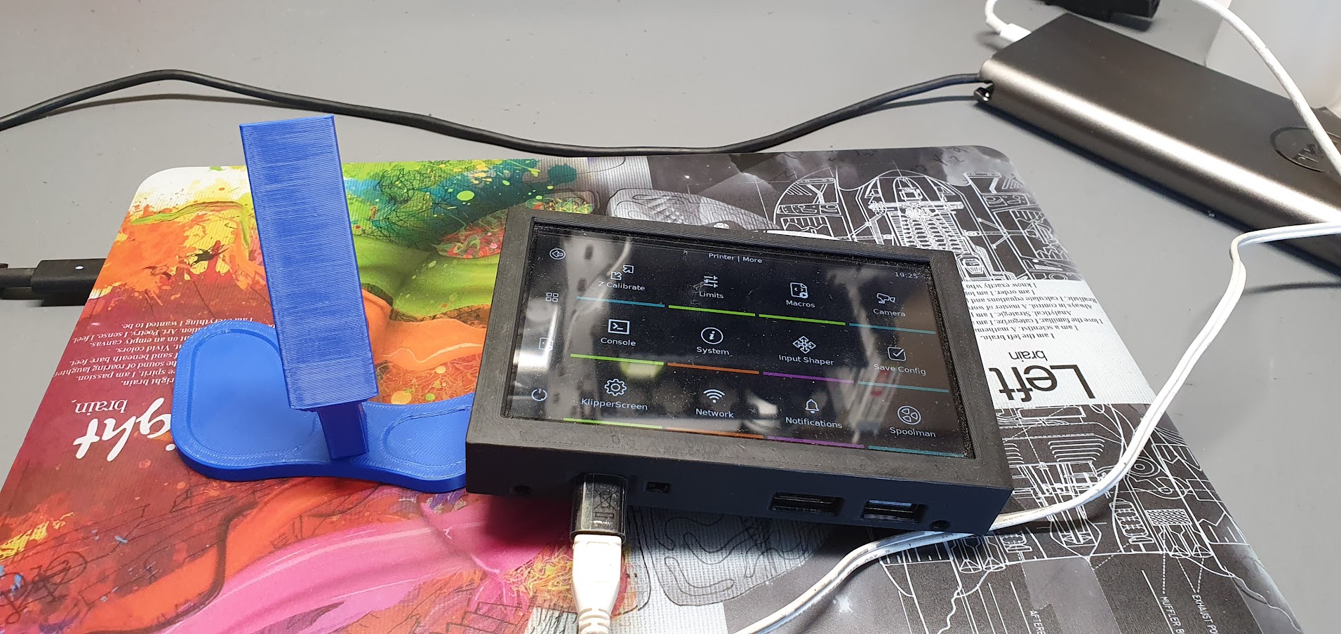 Bigtreetech Pad 5 Desk Stand by 3Dwork.io | Download free STL model ...