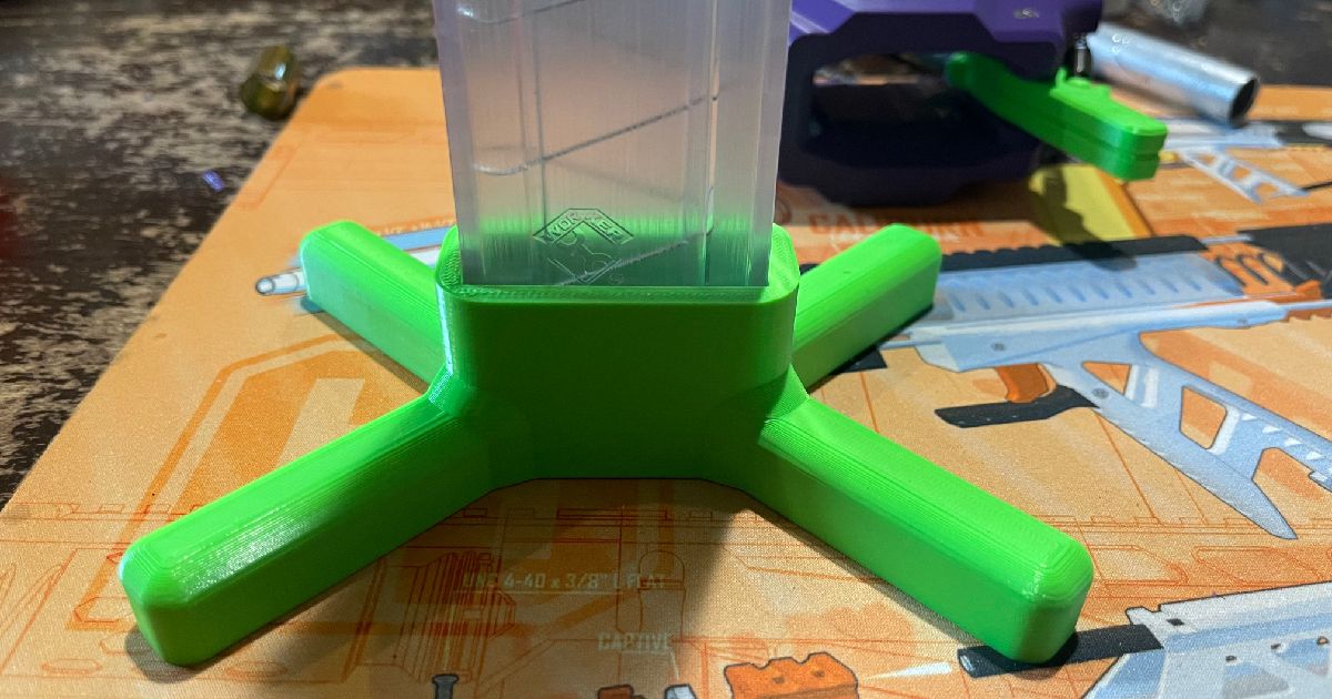 Worker Talon Mag Stand by Sillybutts | Download free STL model ...