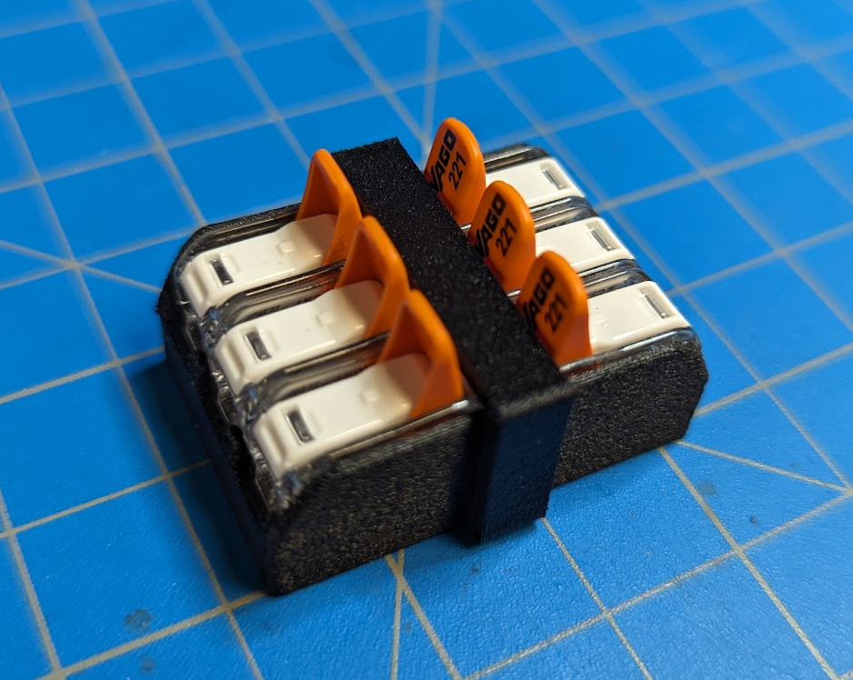 WAGO 221-2401 Inline Mount by theworkshope | Download free STL model ...