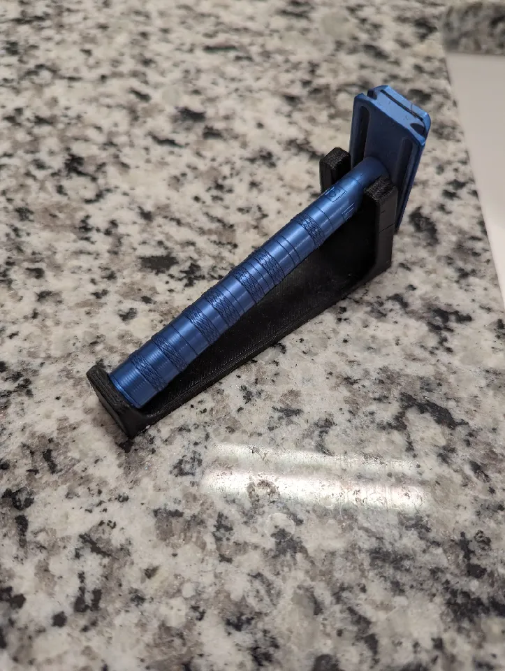 Safety Razor Stand / Holder by Purevulcan | Download free STL model ...