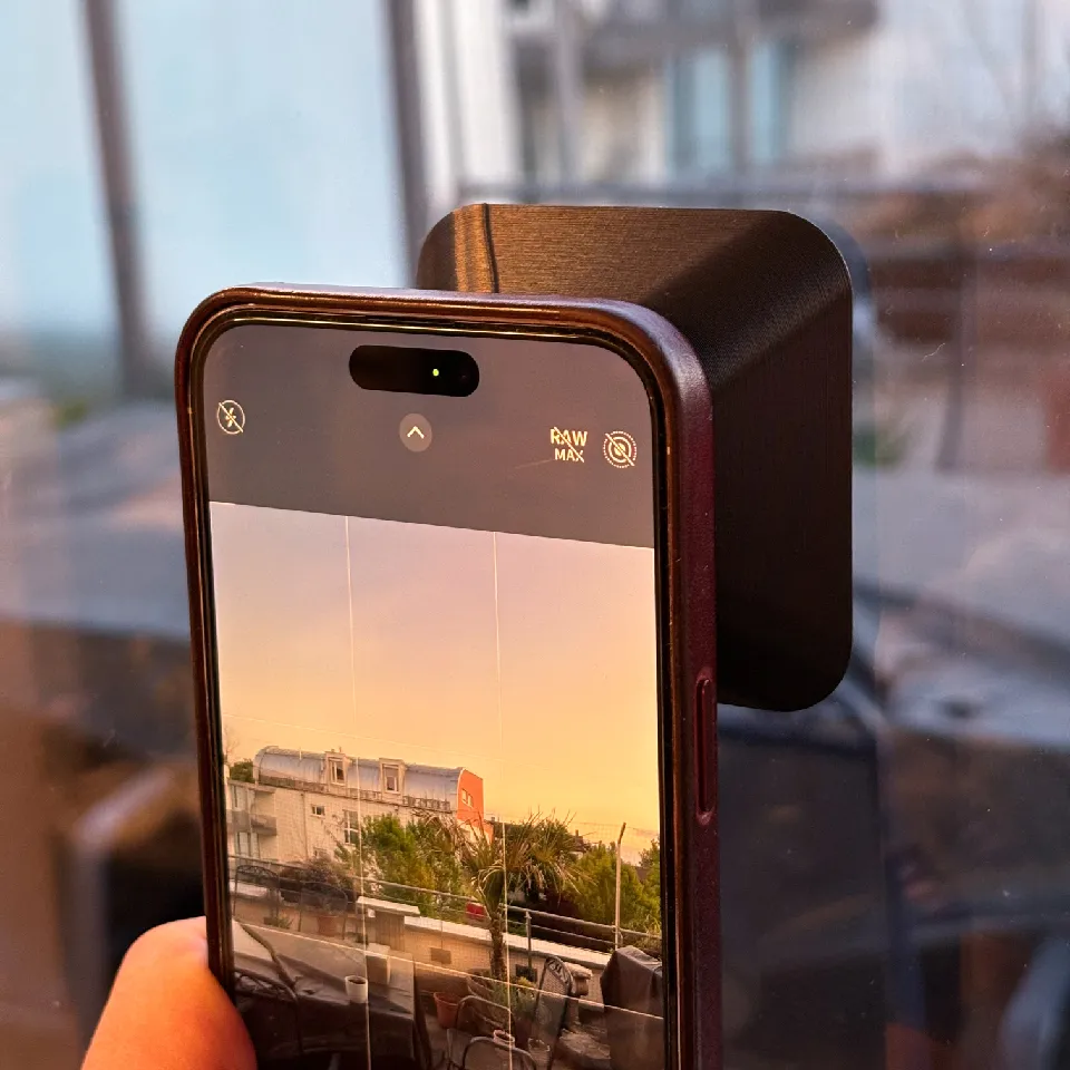 iPhone Sun Visor Lense Hood by Roland | Download free STL model ...