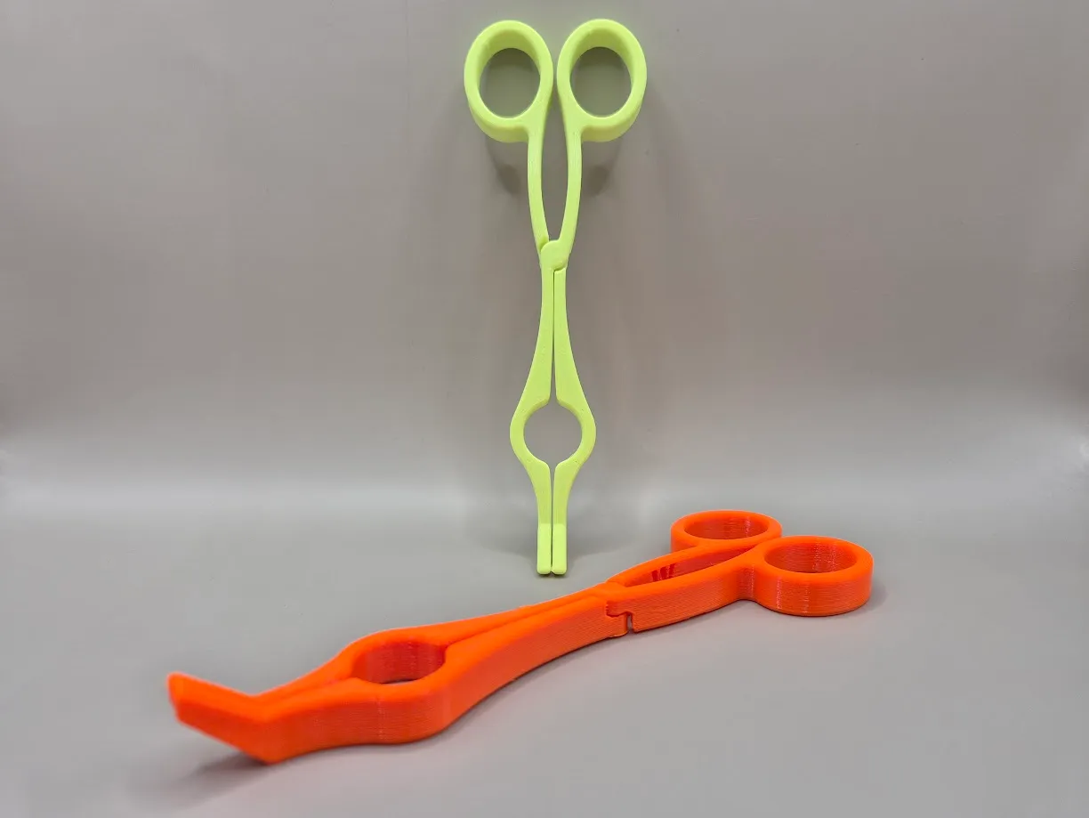 Laboratory Tongs (Print in Place) by Wilko_SLO | Download free STL ...