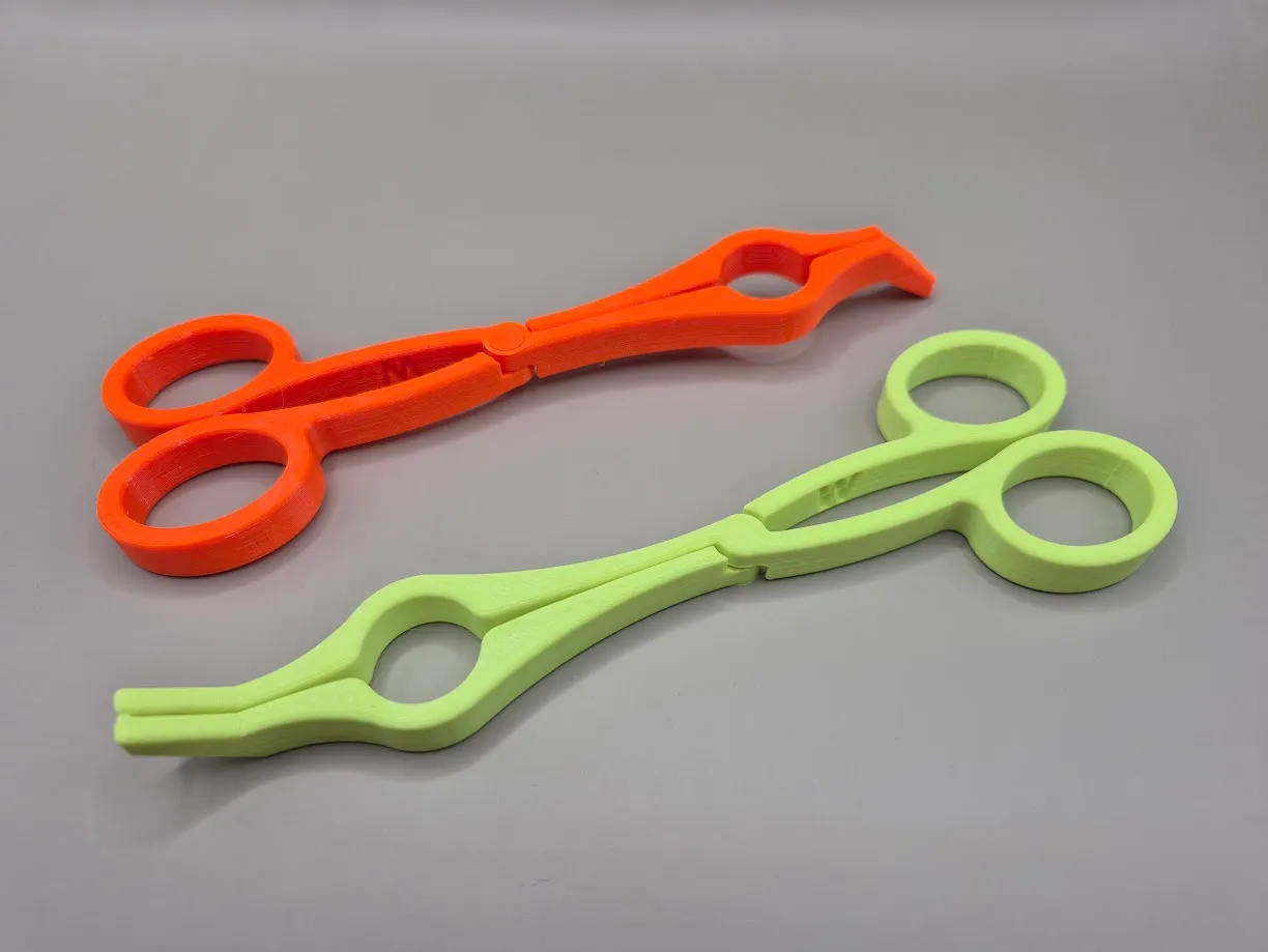 Laboratory Tongs (Print in Place) by Wilko_SLO | Download free STL ...
