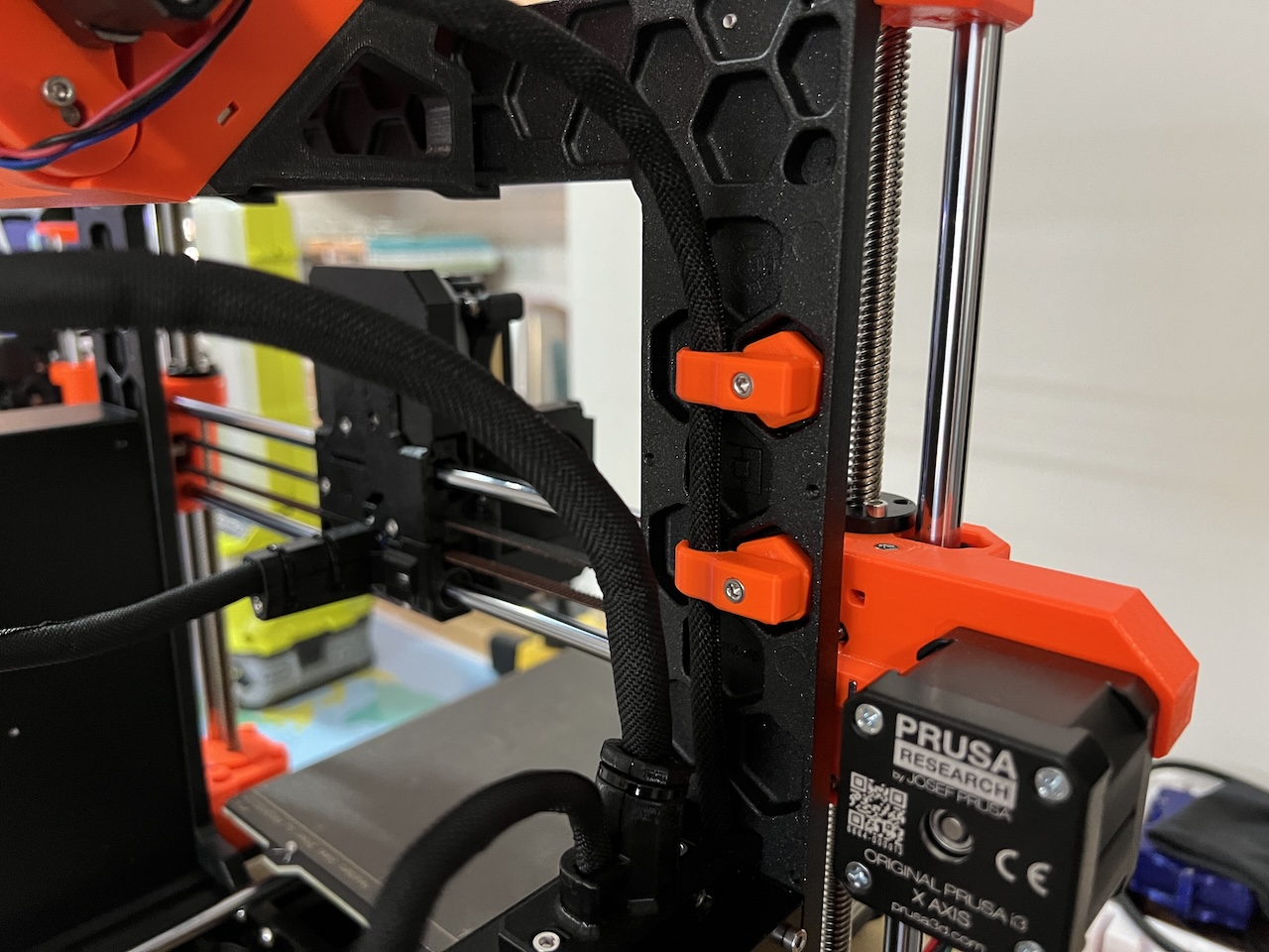Prusa MK4 MMU3 Tidy Cable Clamps (New Honeycomb Frame) by muddymaker ...