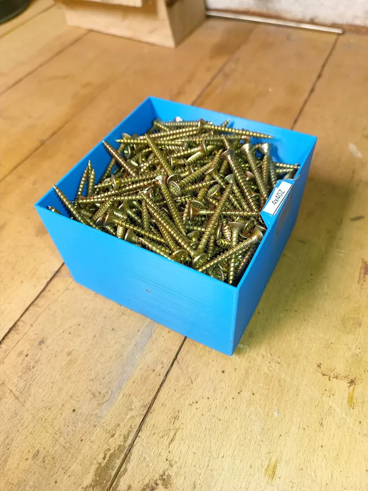 2x2 box on grid (70mm) by PaŠe | Download free STL model | Printables.com