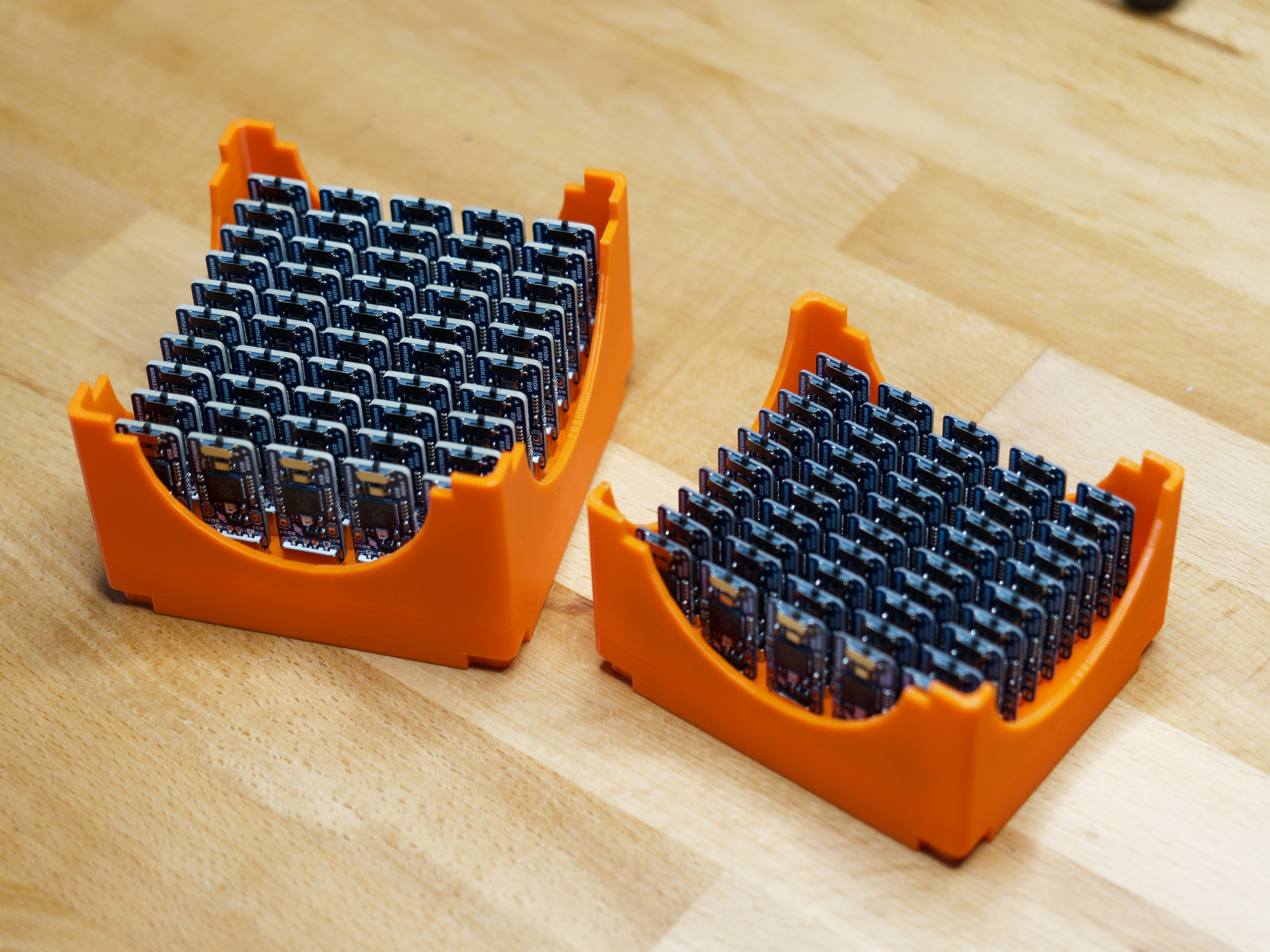 Stackable Customisable USB Holder Organiser 5x10 by Spacehuhn ...