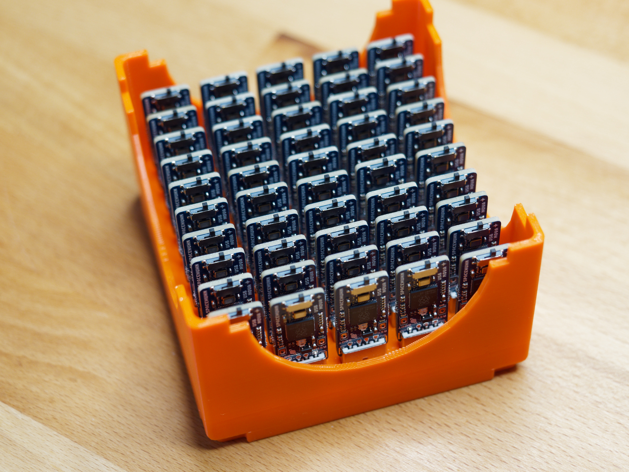 Stackable Customisable USB Holder Organiser 5x10 by Spacehuhn ...