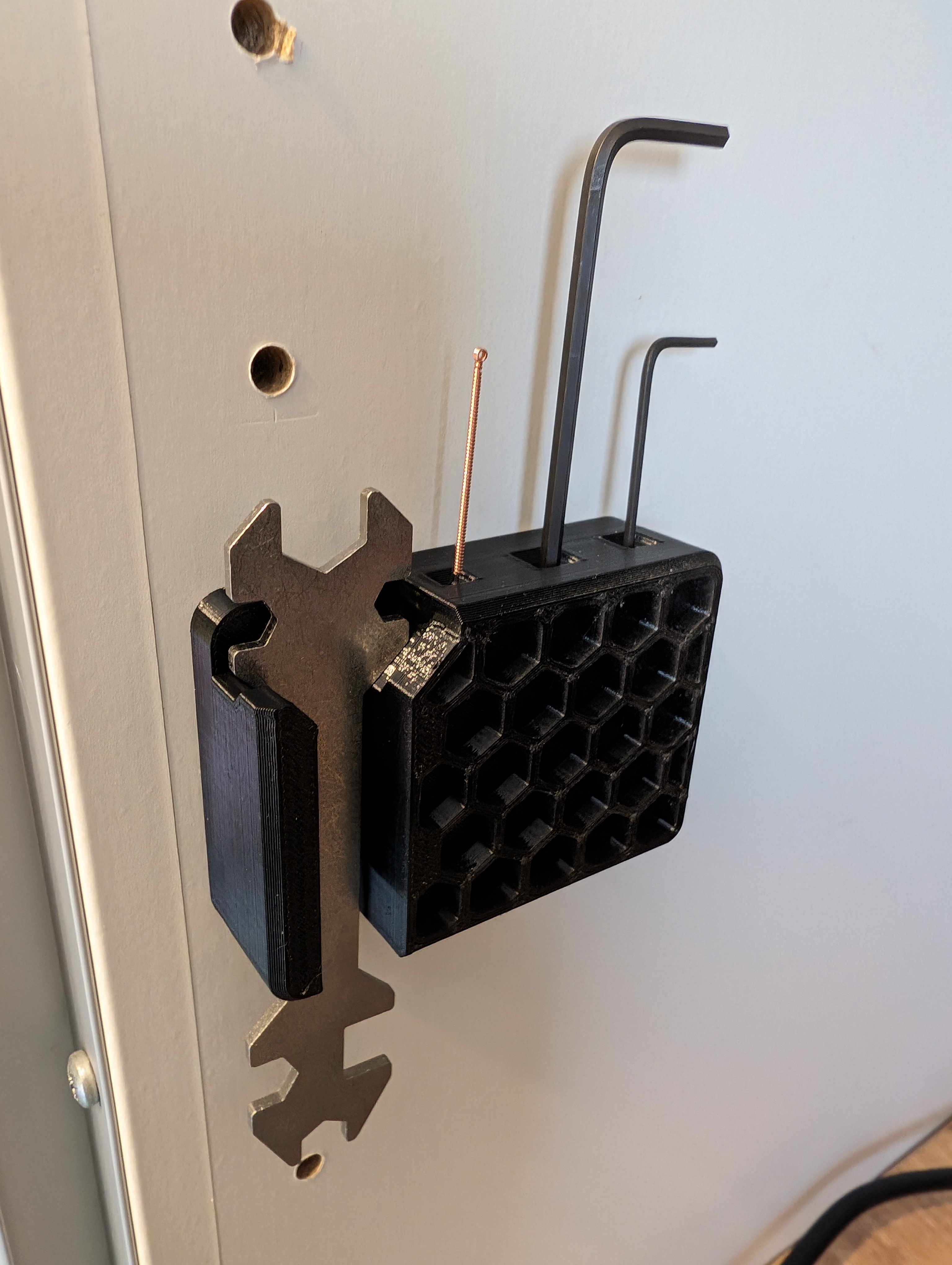 MINI+ tool holder for IKEA furniture von OnAir13 | Kostenloses STL ...