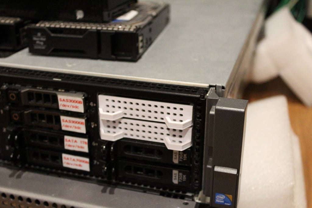 Screwless Caddy for DELL PowerEdge R310, R320, R410, R415, R510, R515 ...