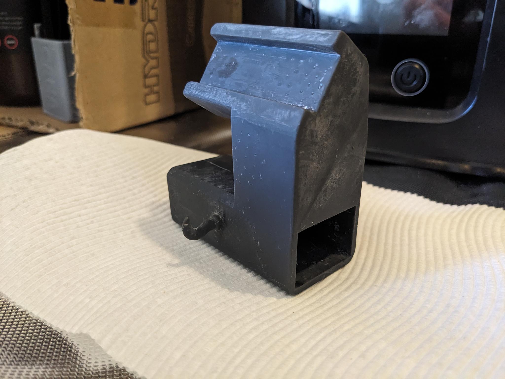 Mars 3 Build Plate Dripper With Hook by Kinexus | Download free STL ...