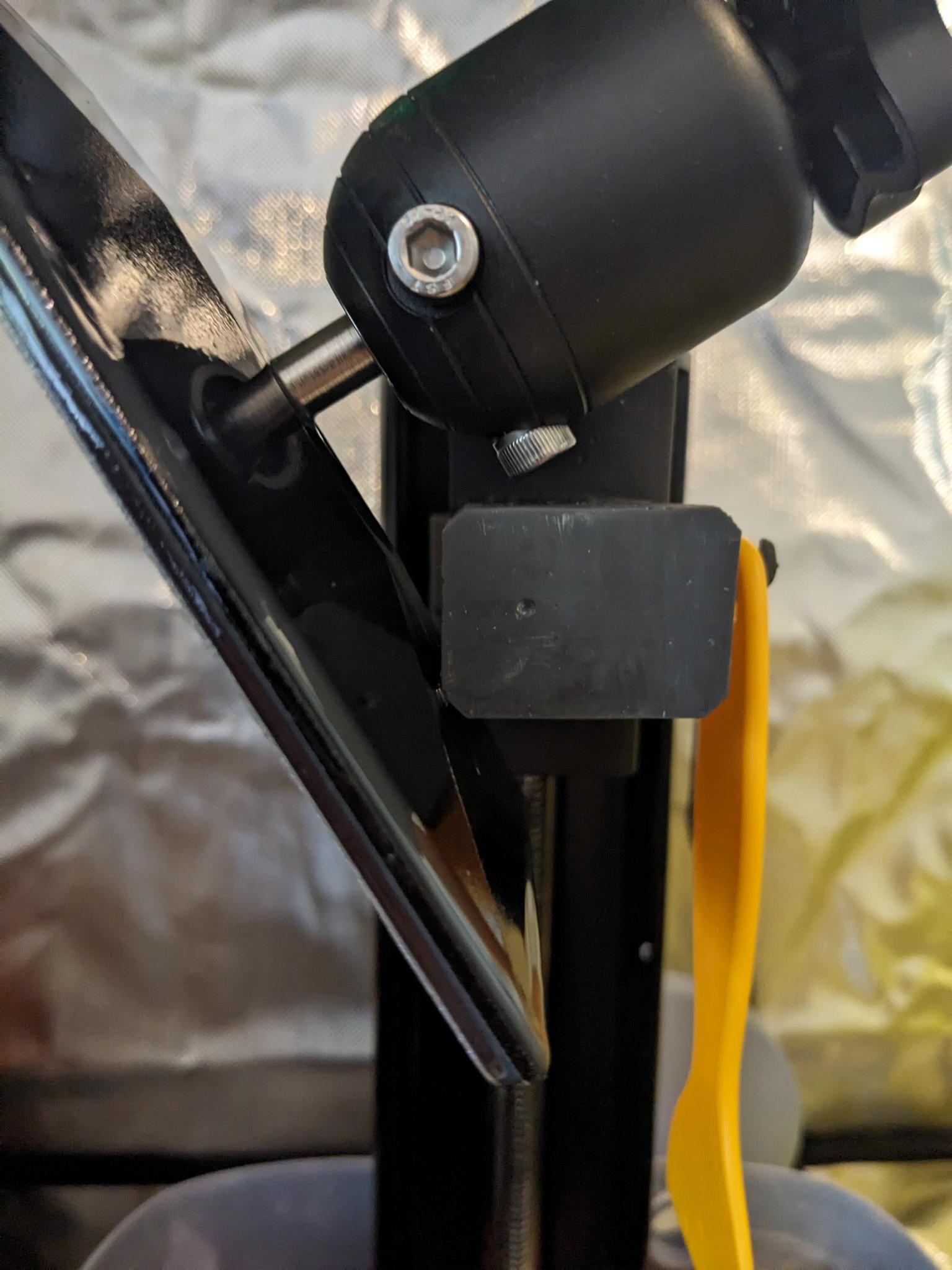 Mars 3 Build Plate Dripper With Hook by Kinexus | Download free STL ...