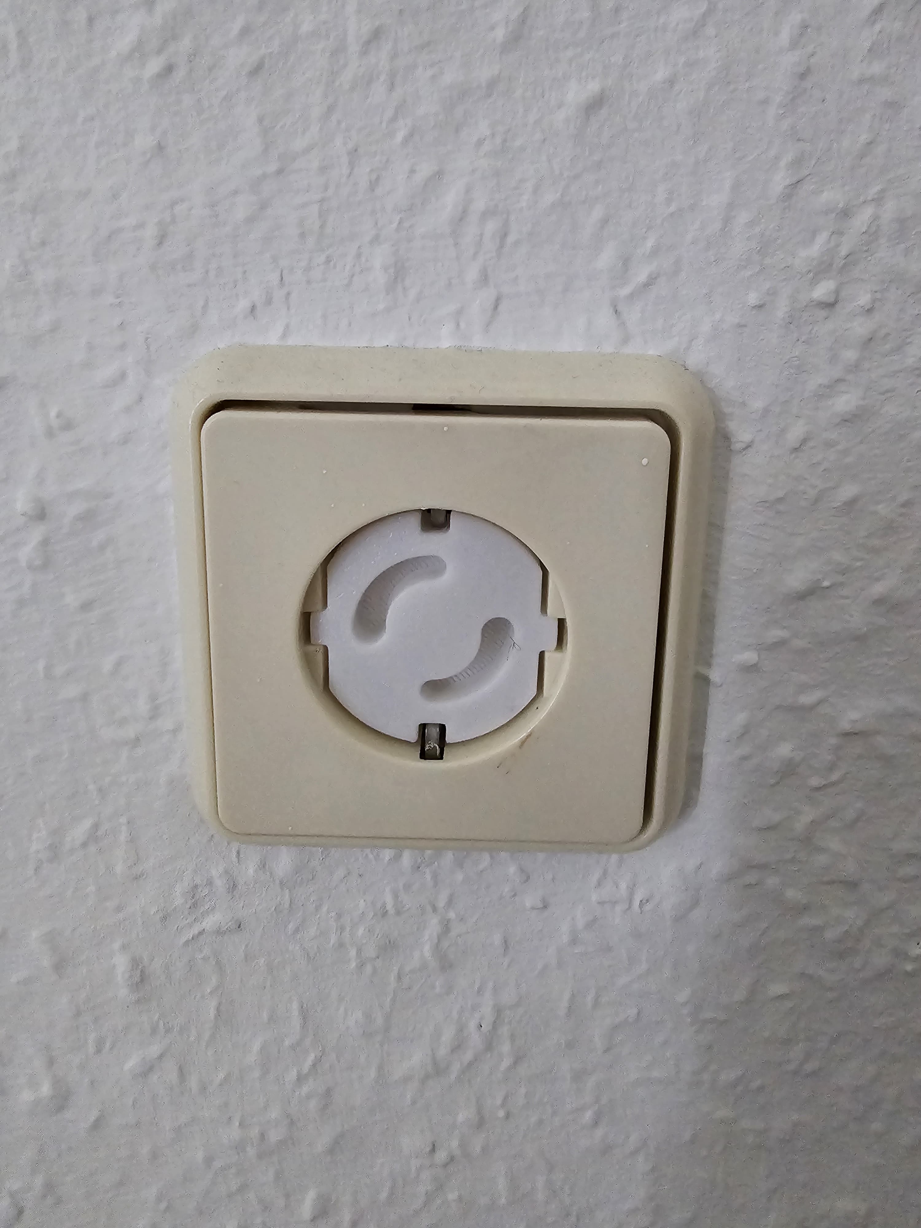 Power socket protection / Steckdosenschutz by ST3V3DDRUCK | Download ...
