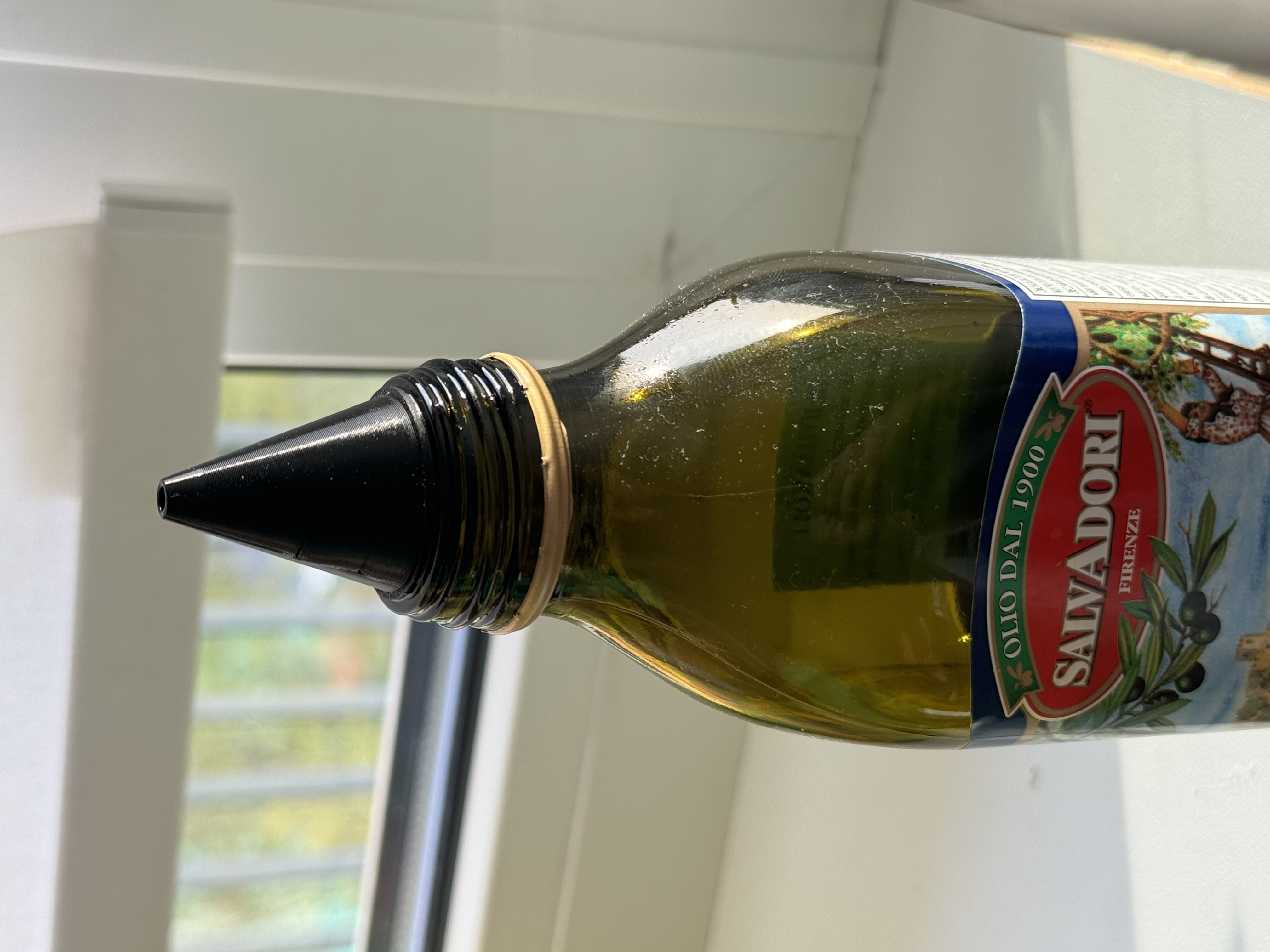 Oil bottle spout by kuldar | Download free STL model | Printables.com