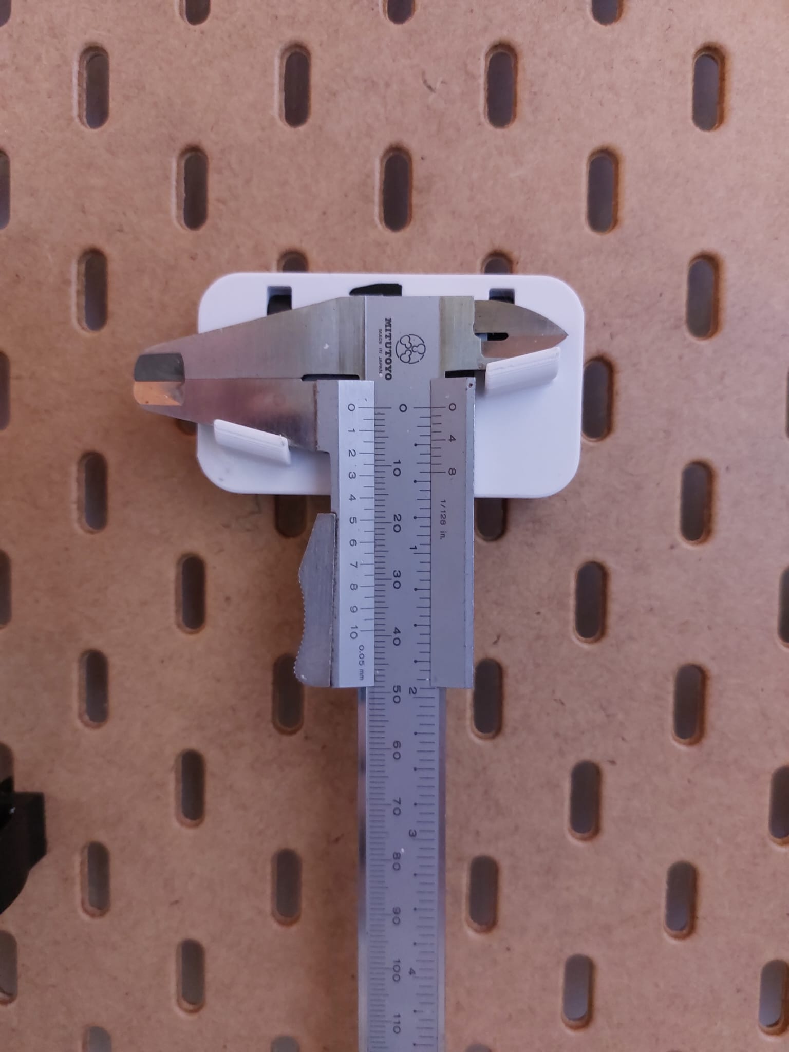SKADIS Caliper Holder by Klavvdi | Download free STL model | Printables.com