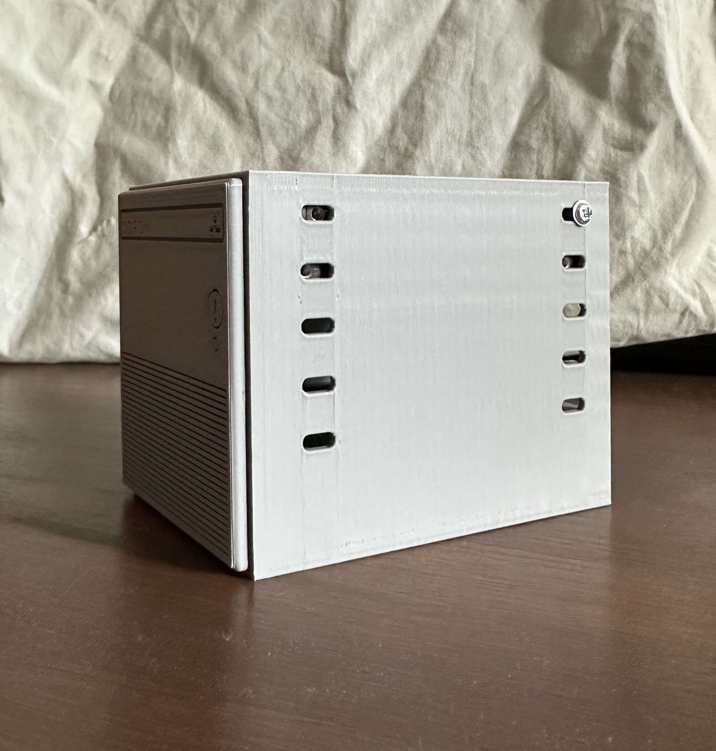 Retro PC Tower Disk Holder - 5x 2.5 HDD/SSD by Pedro Ribeiro | Download ...