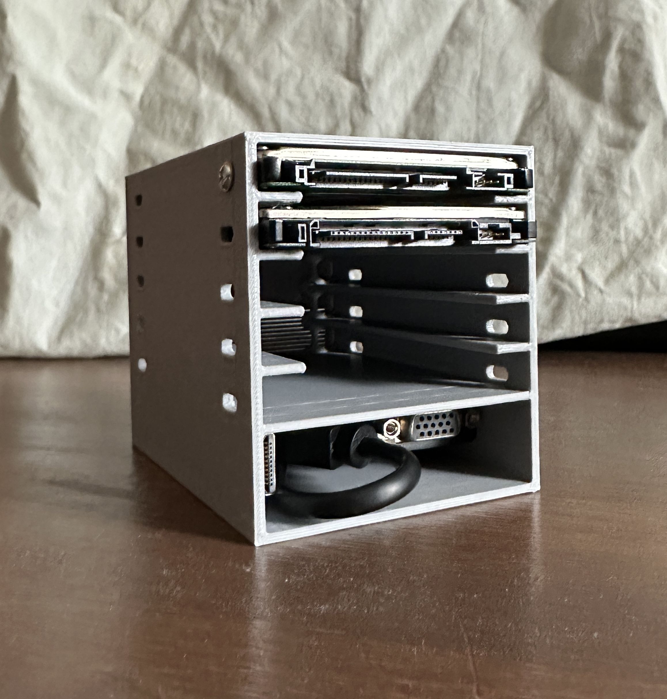 Retro PC Tower Disk Holder - 5x 2.5 HDD/SSD by Pedro Ribeiro | Download ...