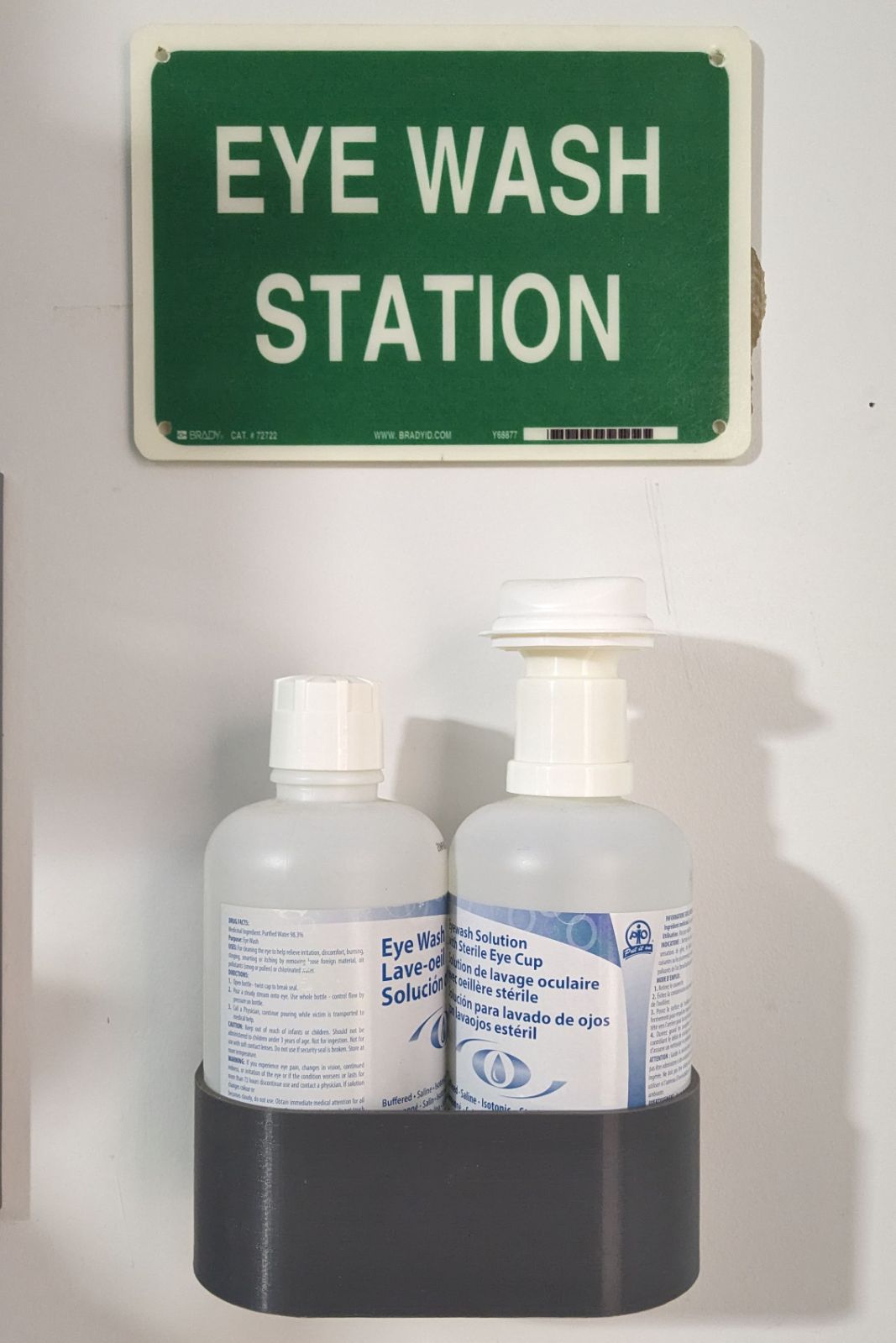 Eye Wash Bottle Wall Mount by Kavelry3D | Download free STL model ...