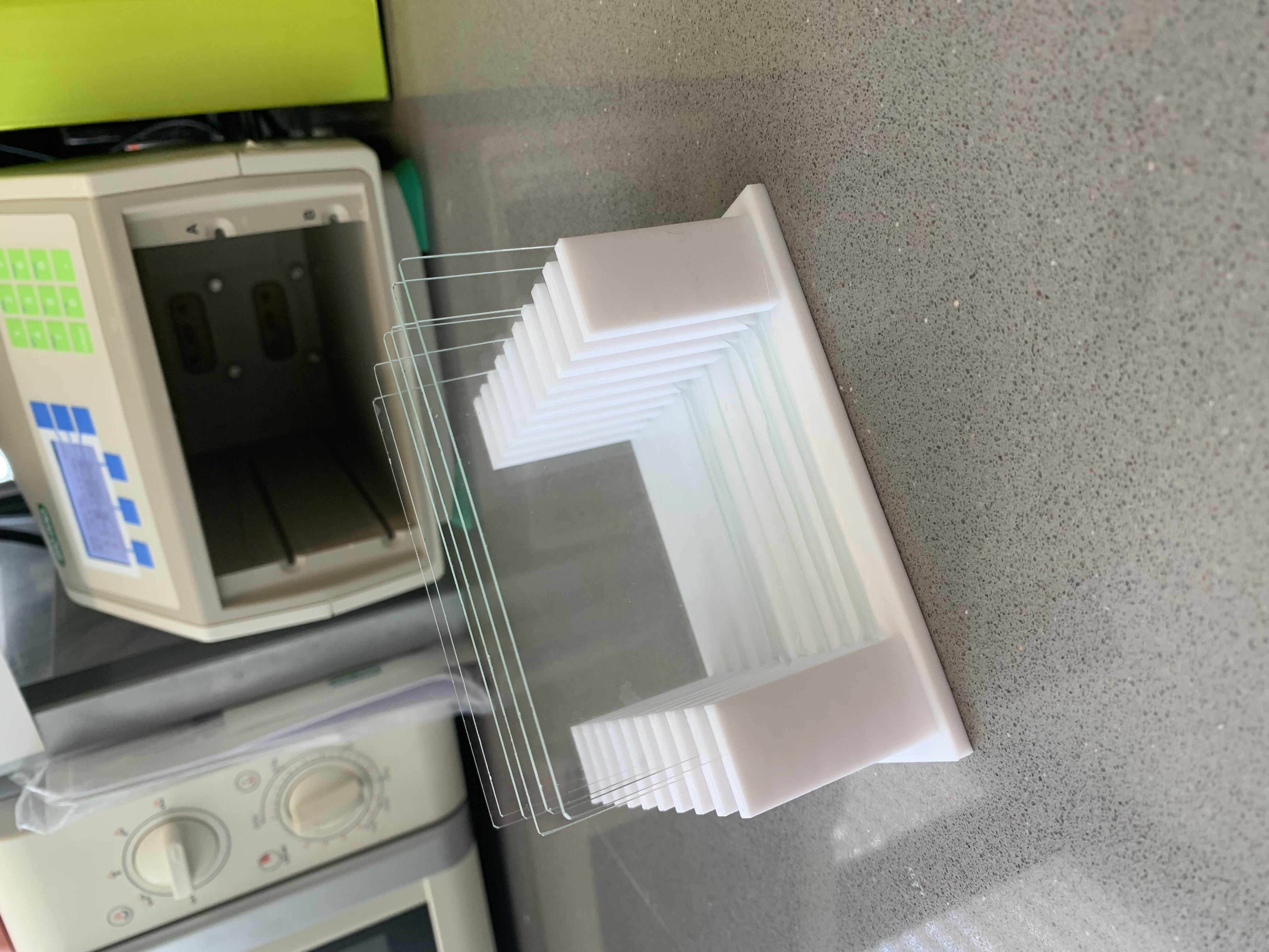 Glass plate rack - western blott, electrophoresis by Luna | Download ...