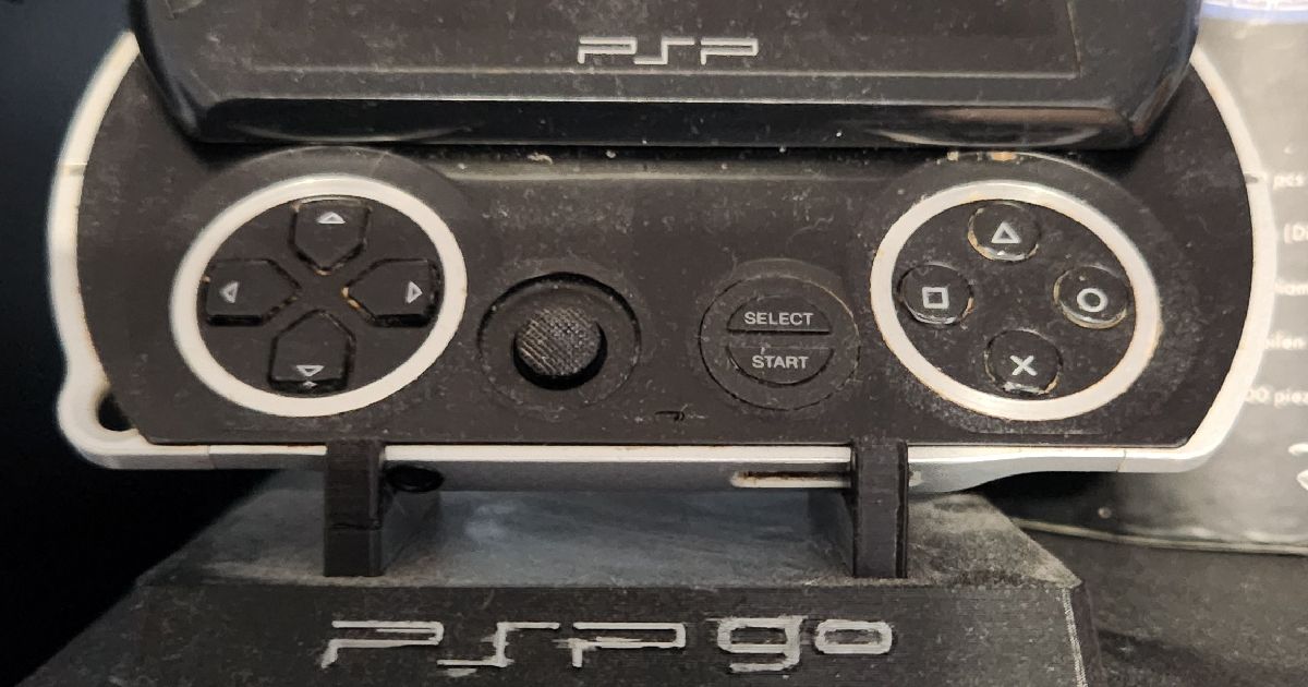 PSP Go Stand with Logo por Spiderdwarf | Descargar modelo STL gratuito ...