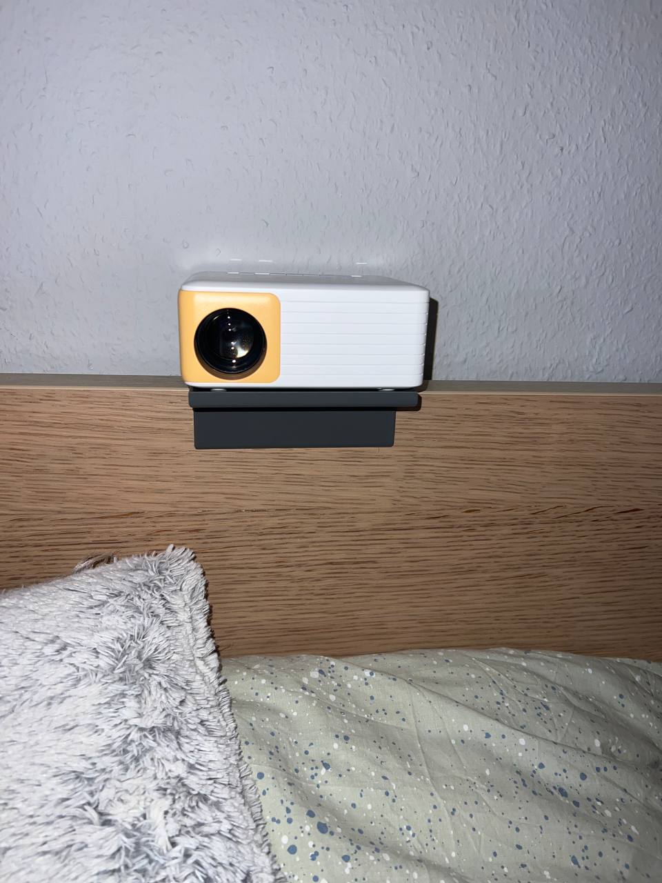 Mini Beamer Bed Frame stand by Michael Richter | Download free STL ...