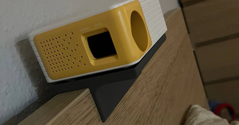 Mini Beamer Bed Frame stand by Michael Richter | Download free STL ...