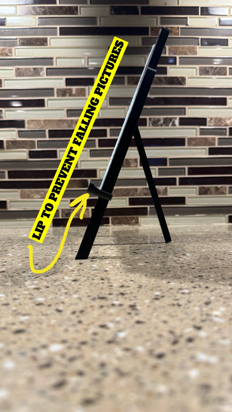 Desk Top Easel With Integrated Hinge - PRINT IN PLACE by VanillaWafer ...