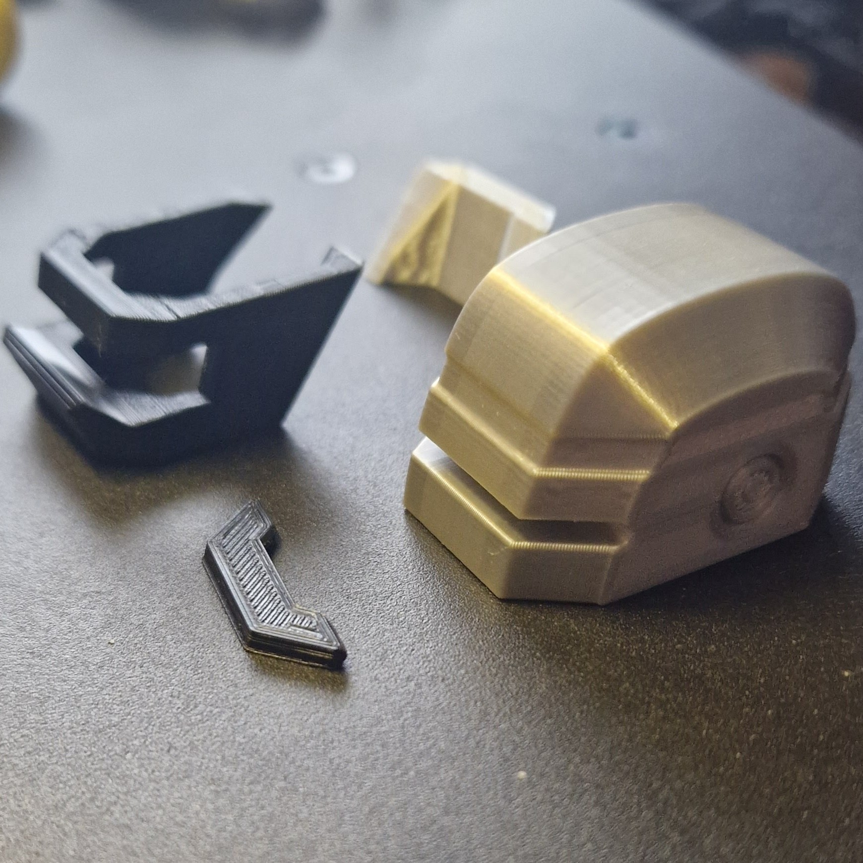 Dummy 13 Robocop Helmet by Pugwash | Download free STL model ...