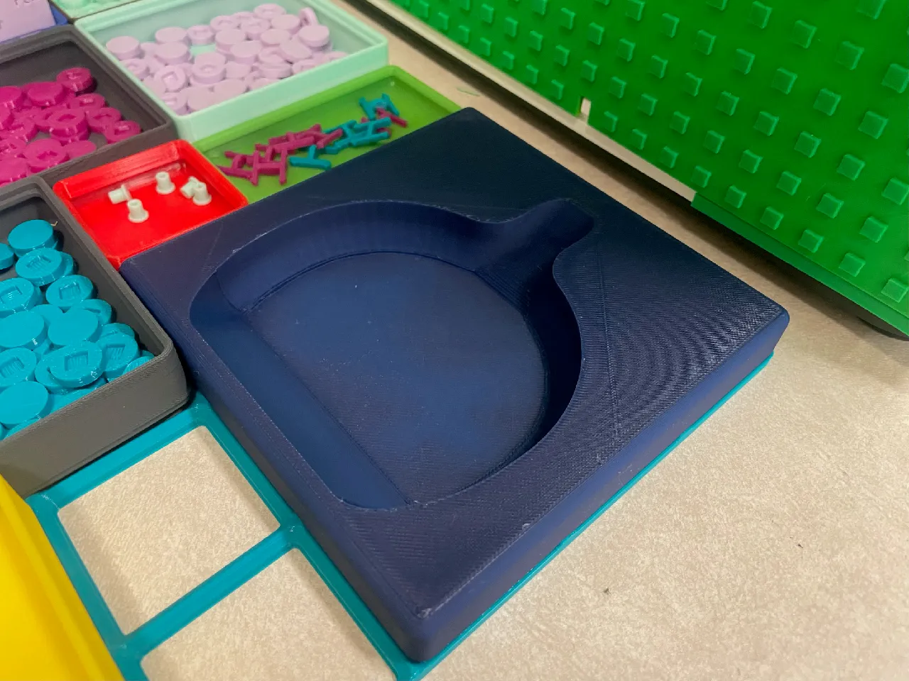 101 Use Fish Cup Gridifinity Dock! by Shad Gallaway | Download free STL ...