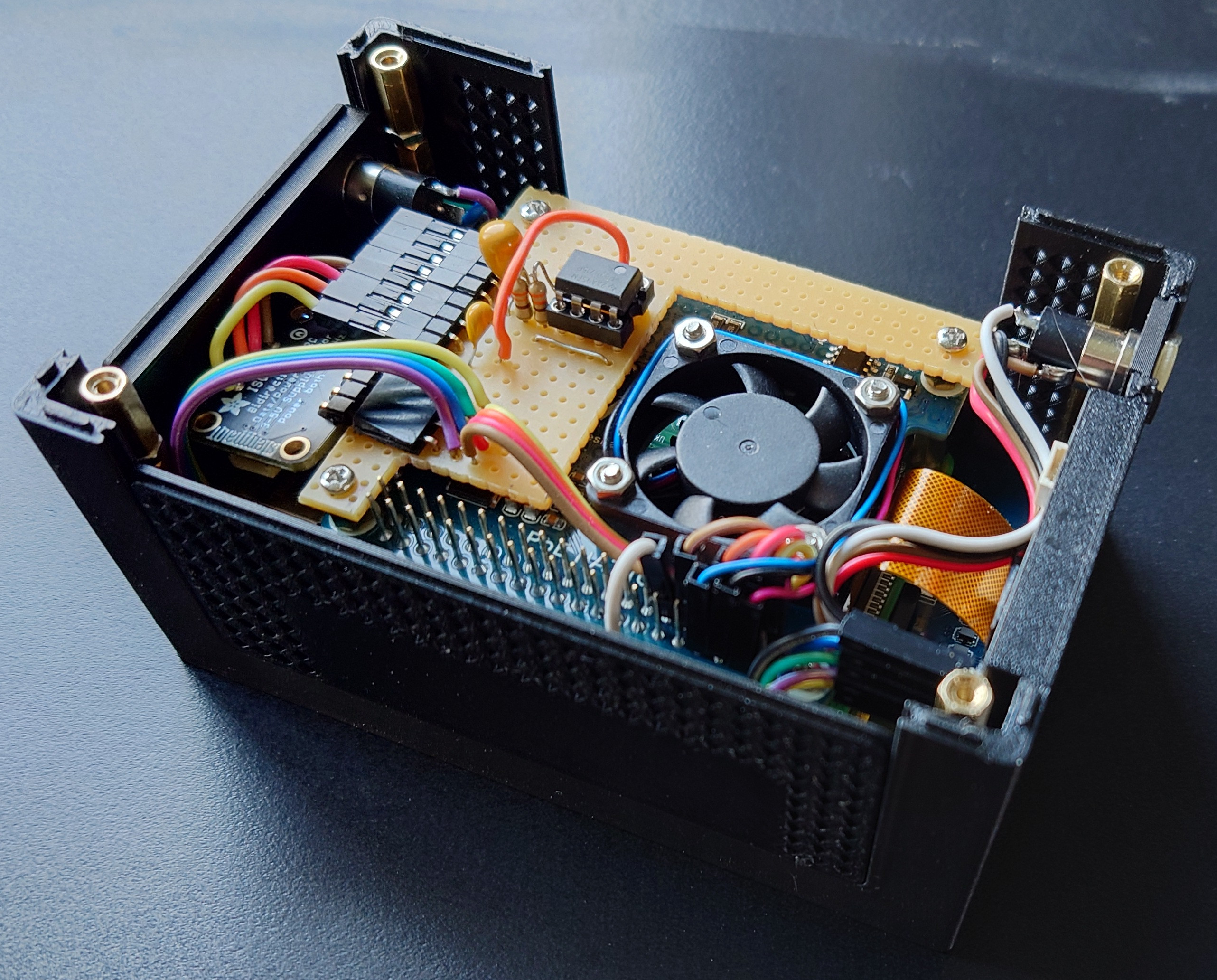 Raspberry Pi 4B POE Touchscreen Case by anstein | Download free STL ...