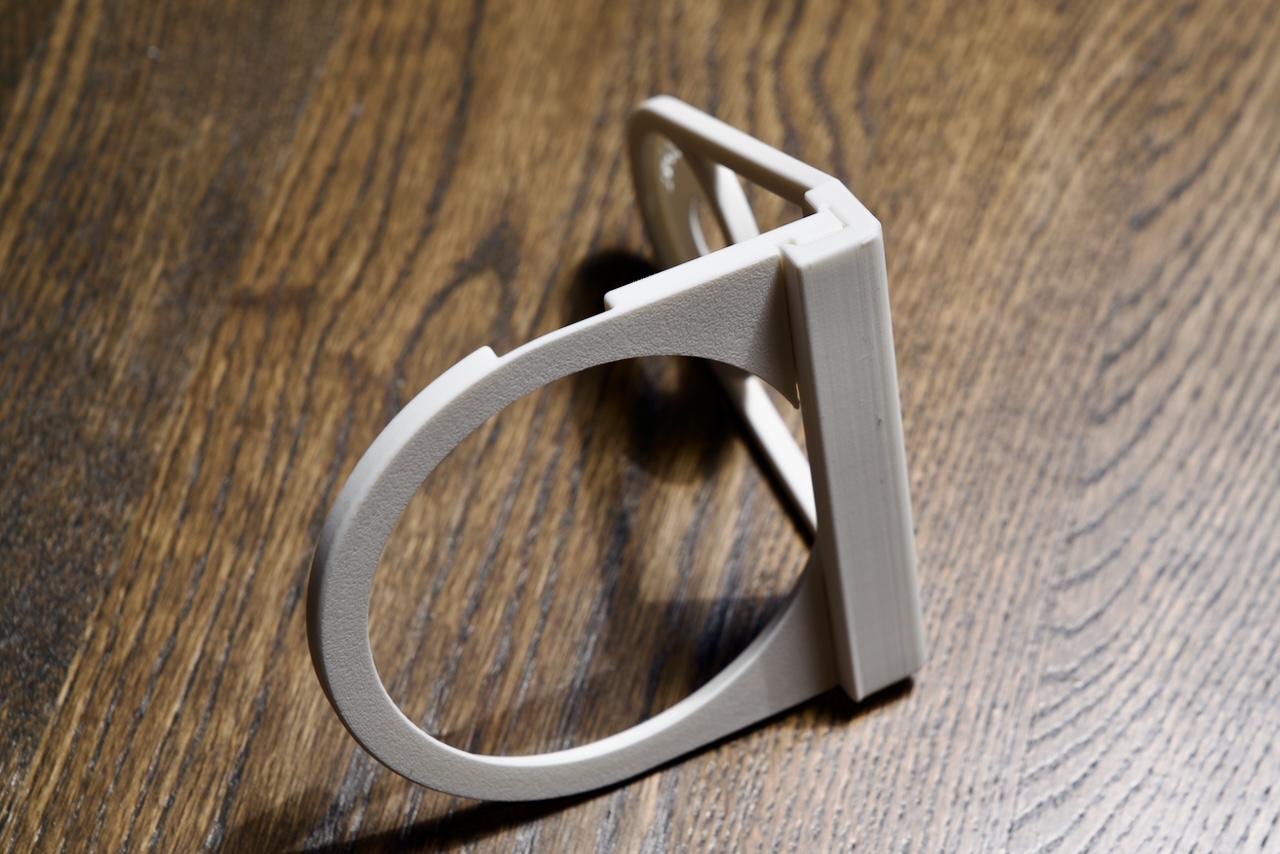 Wireless Charging Shelf for electrical socket by Roman Kiprin ...