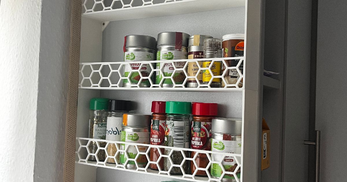 Big Spice Rack with Hexagonal Pattern and Wall Mount by INVESTEGATE ...