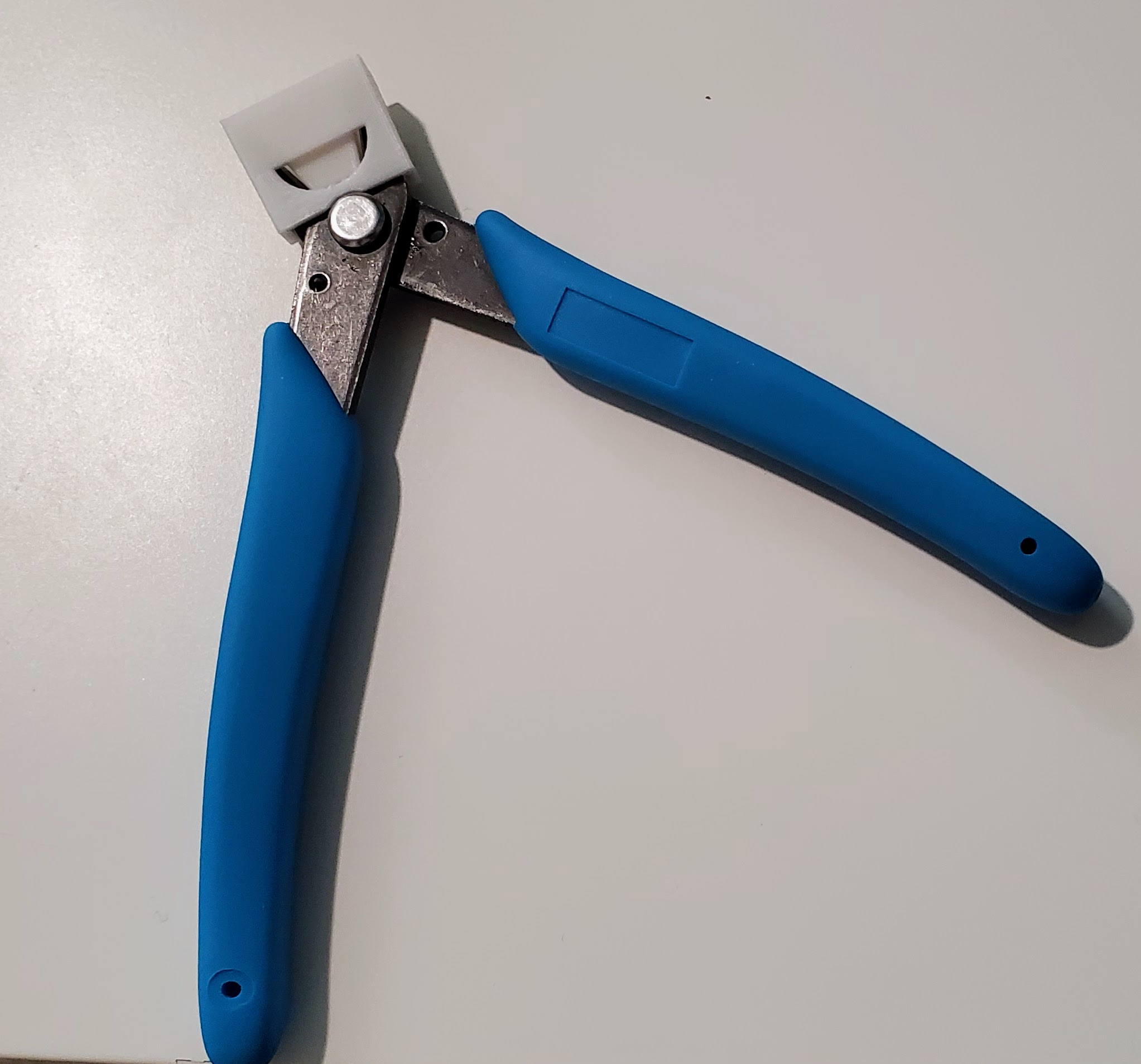 Flush Cut Plier Cover by bigdmark | Download free STL model ...