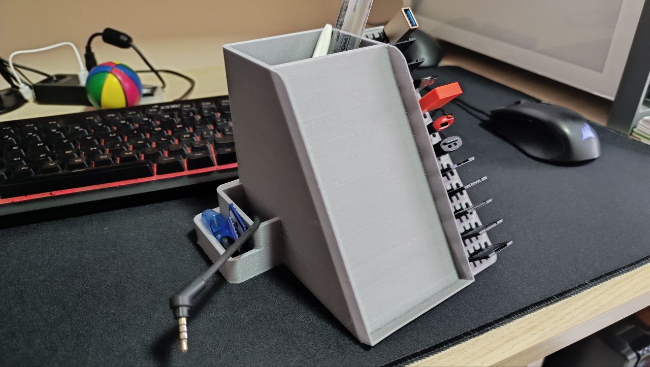 Desktop Multi Store Tech Organiser - x12 Sizes REMIX 1 by M3X ...