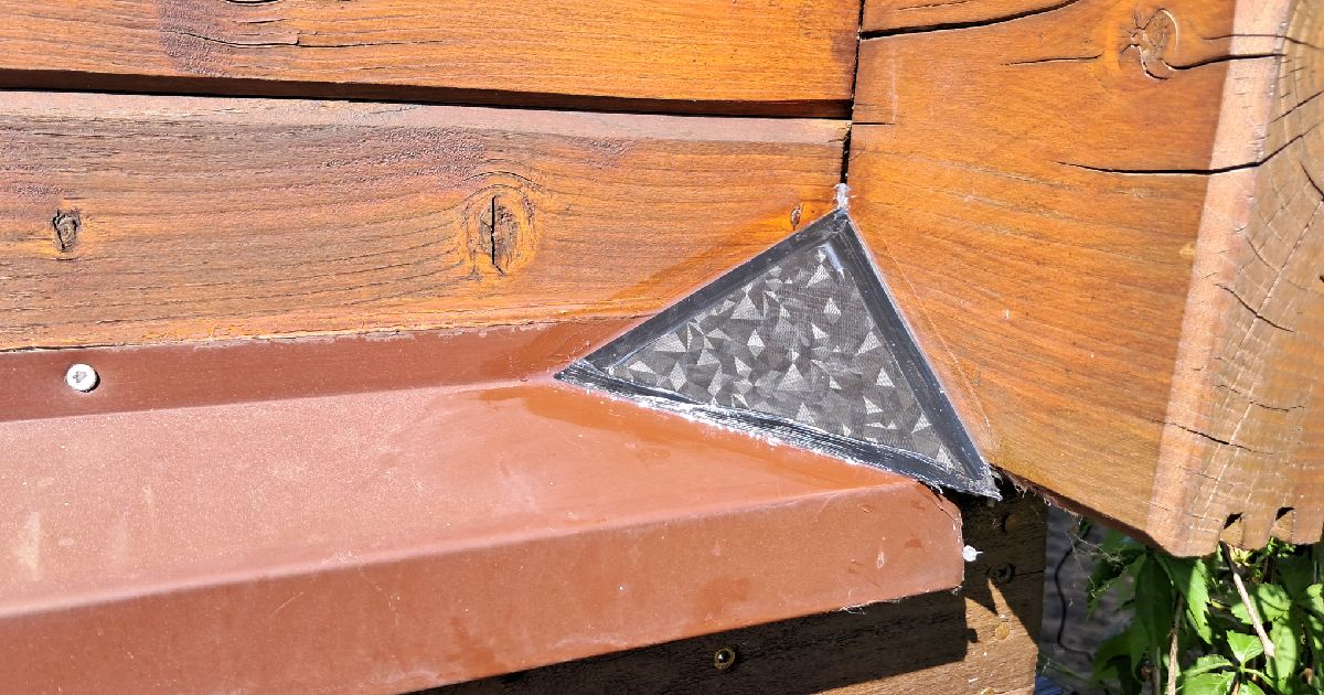 Corner water diverter, weatherprofing by Bydmar | Download free STL ...