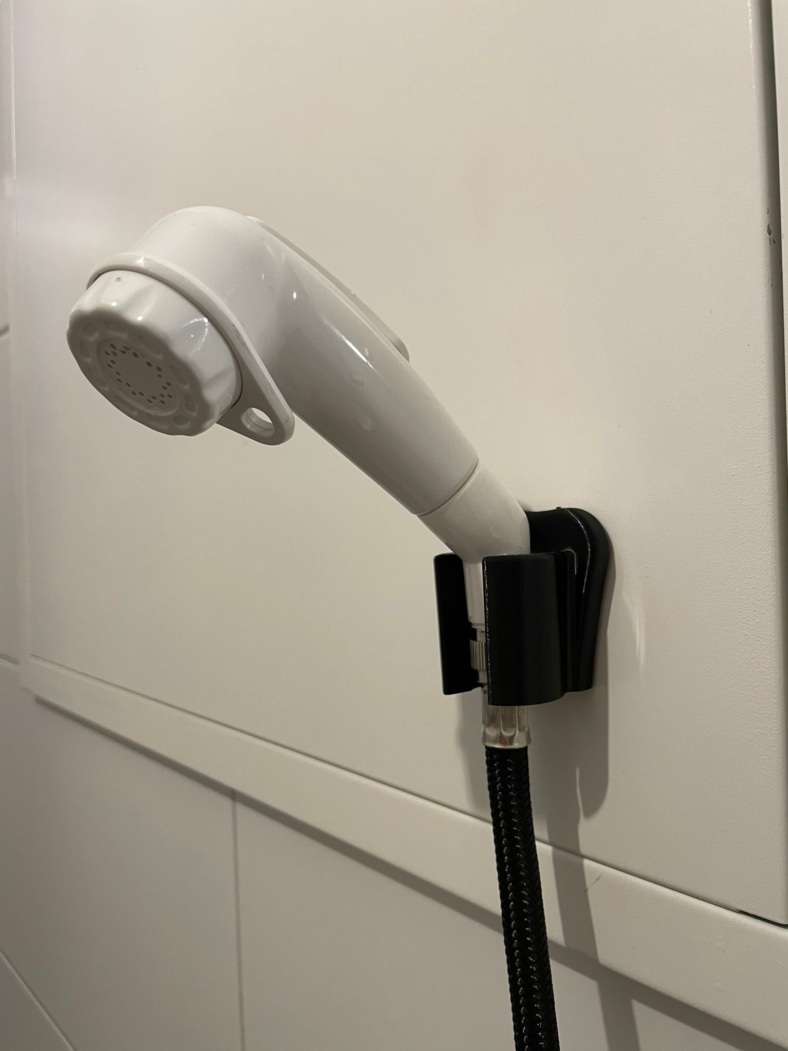 Magnetic shower head holder camping by Luc_ 77 | Download free STL ...