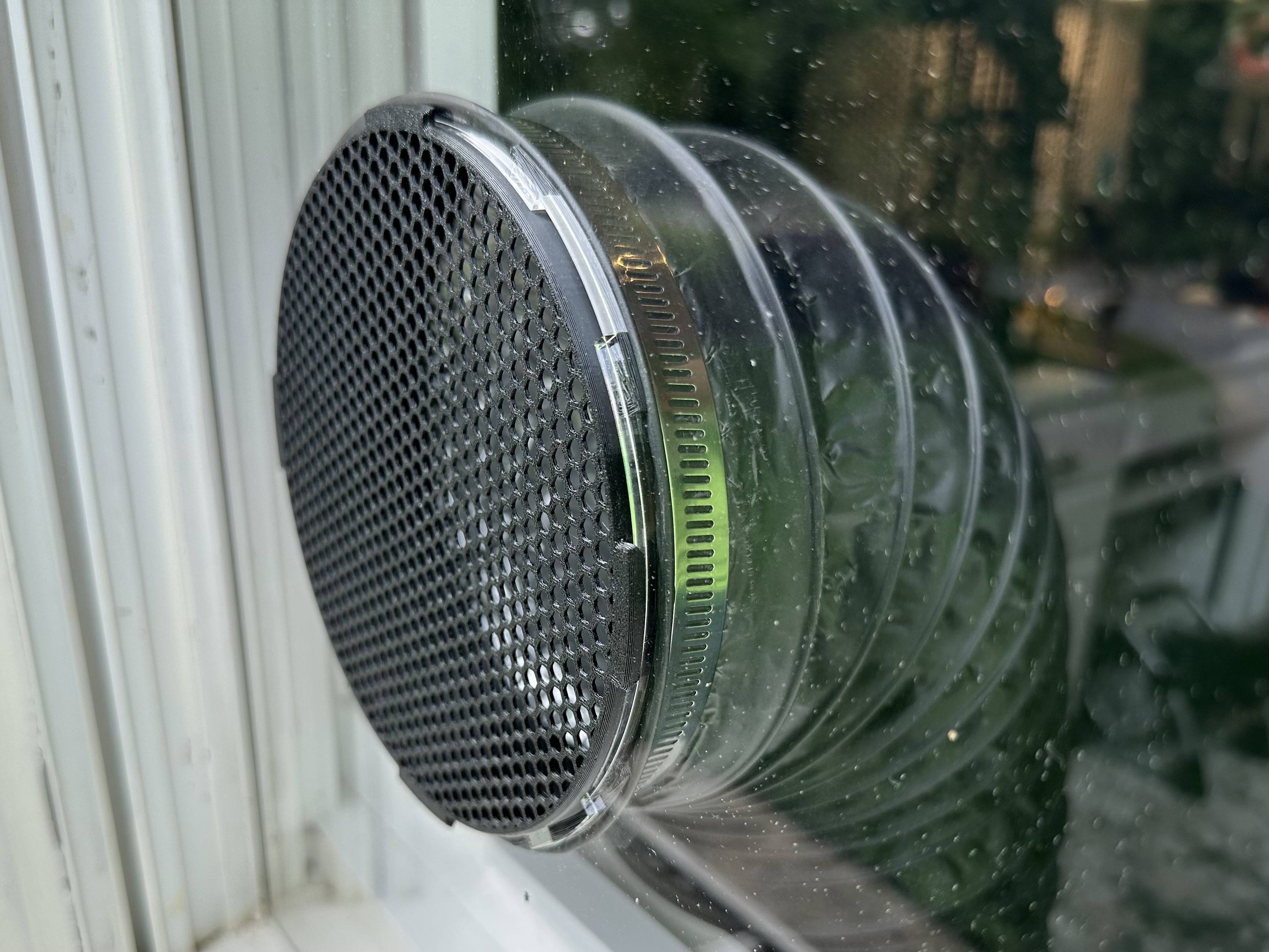 Parametric Exhaust Port Window Insert by GizmoGoody | Download free STL ...