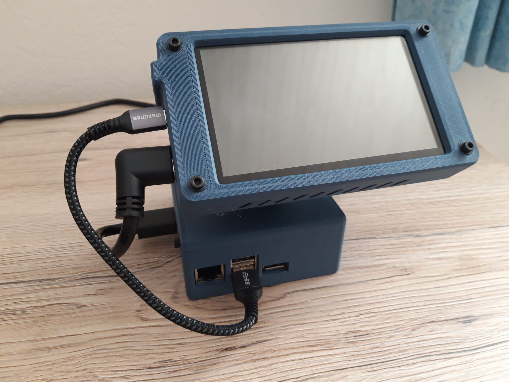 Gehäuse MKS PI mit MKS IPS50 Display by HOLOR | Download free STL model ...