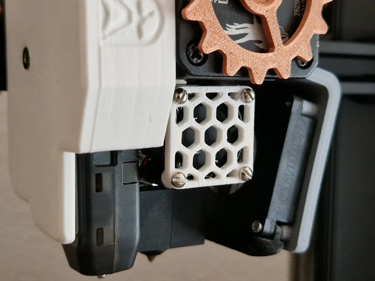 Creality Ender 3 v3 se Hotend Fan Cover Honeycomb by Daniel Parts ...