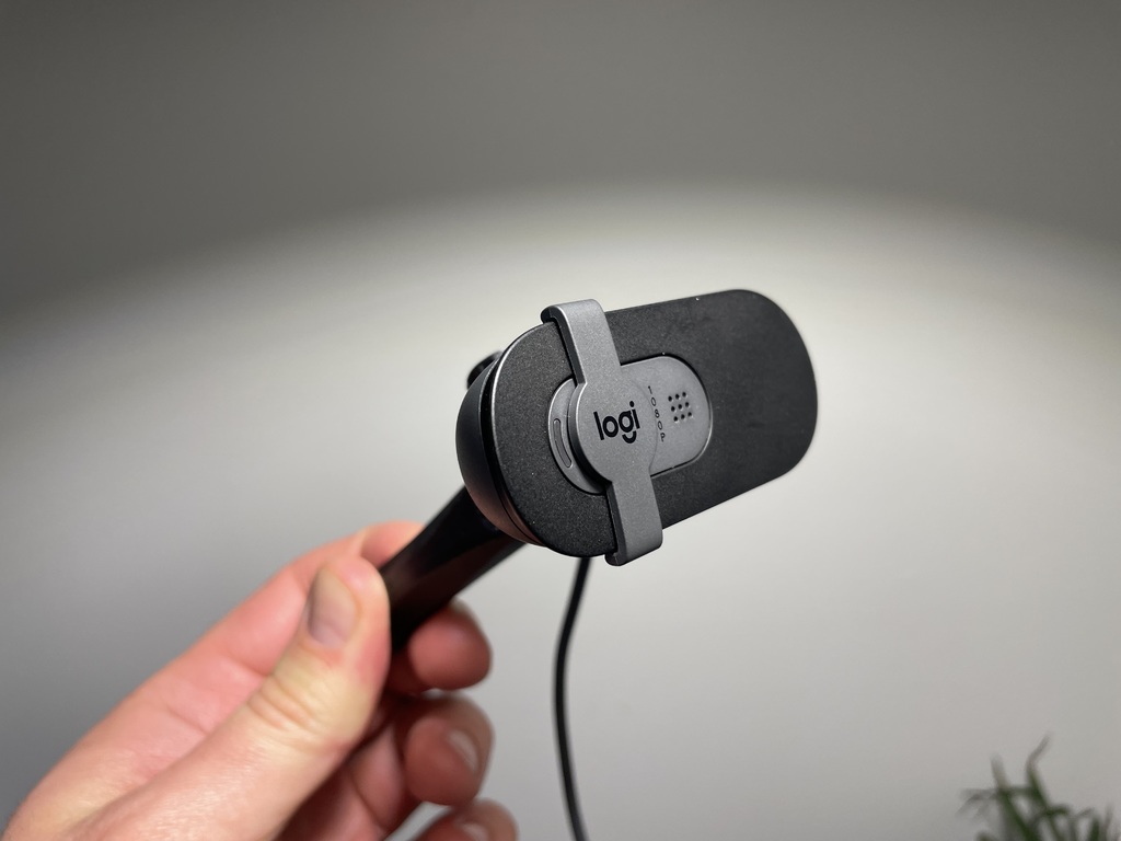 Logitech Brio 101 Camera Mount by ACDorkitect | Download free STL model | Printables.com
