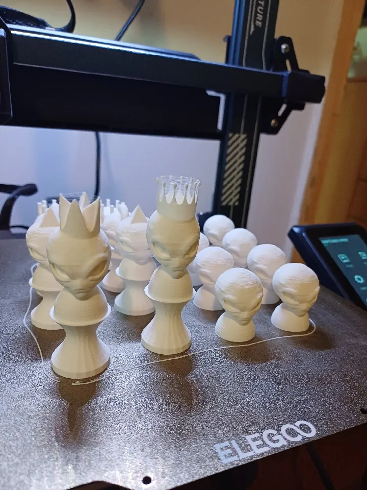 alien head chess set by Hrvoje Huskić | Download free STL model ...