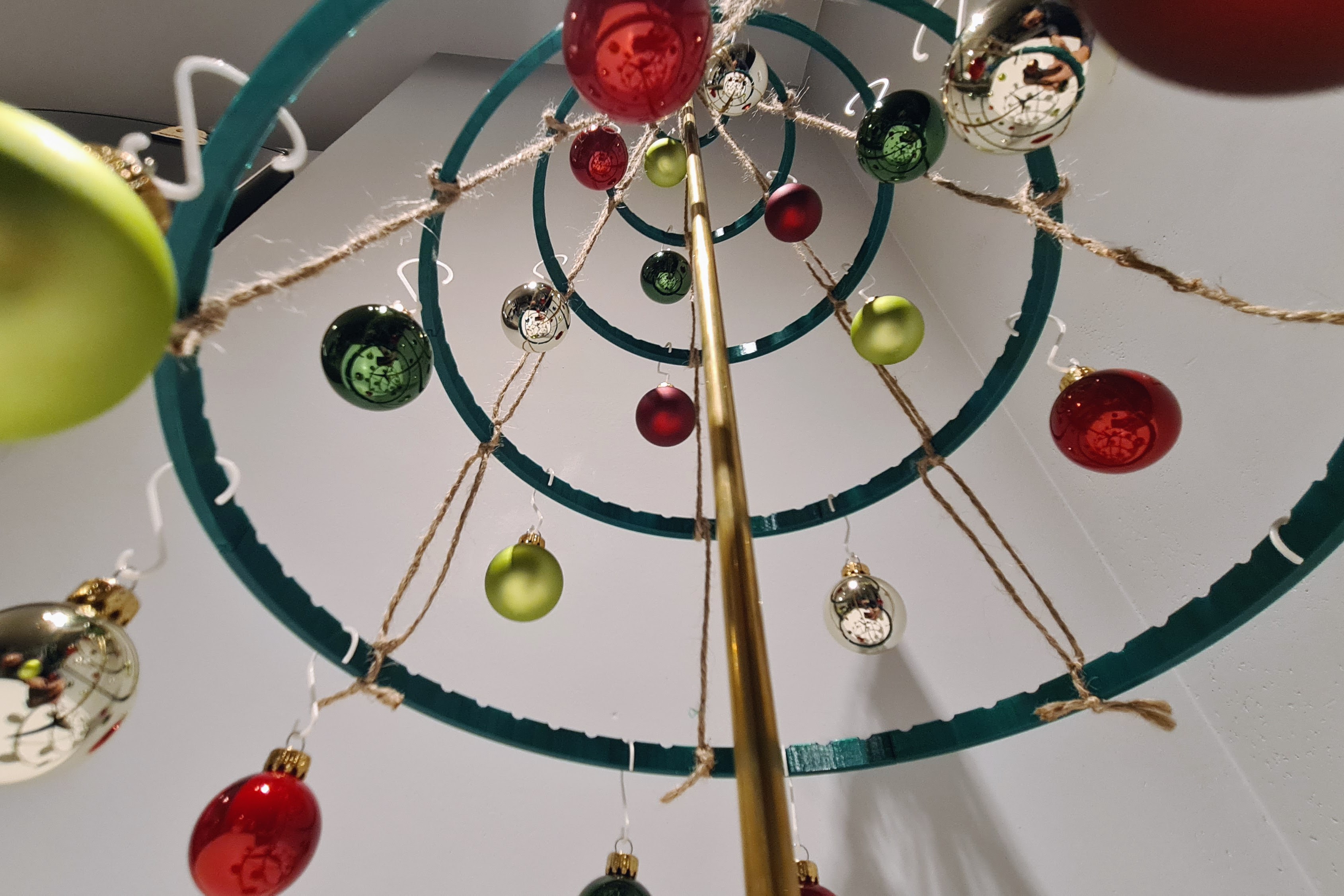 Levitating Christmas tree by Fraxinus | Download free STL model ...